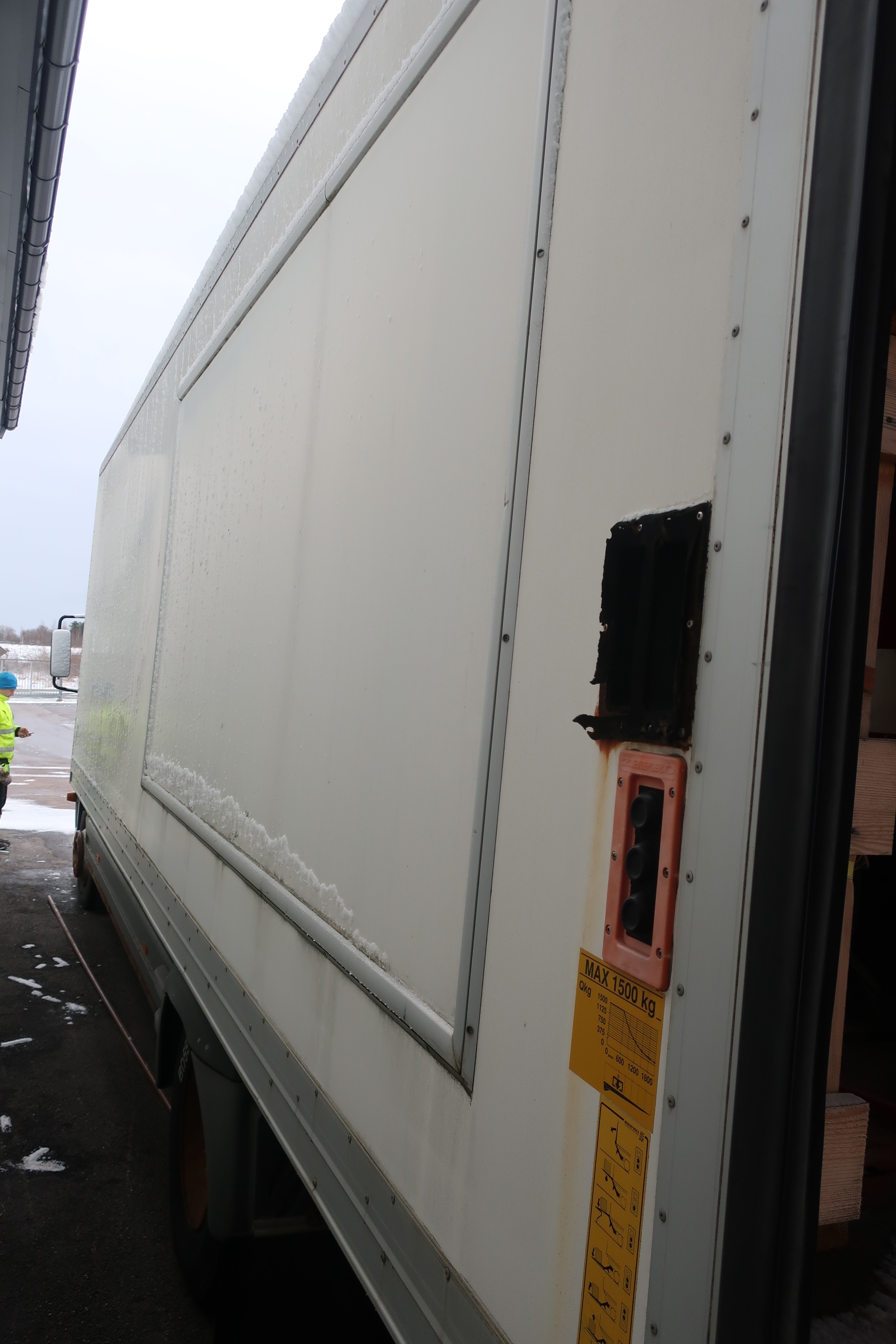 Truck, Mercedes Atego / DALA TRUCKS 400-1600 -2001 - PS Auction - We ...