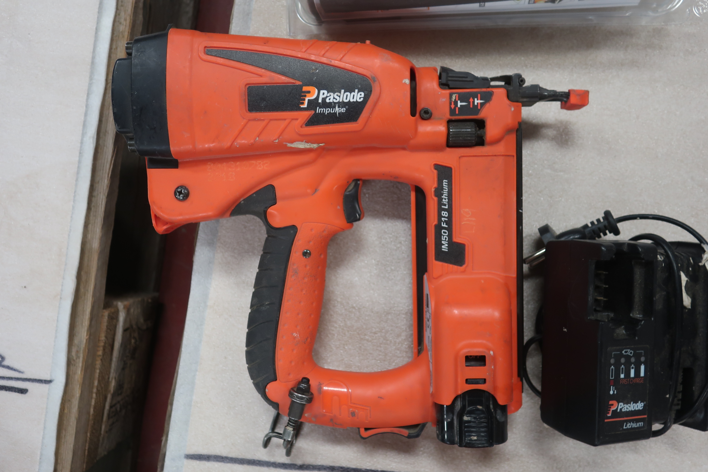 Spikpistol, Paslode IM50 F18 lithium #2 - Auktioner online ...