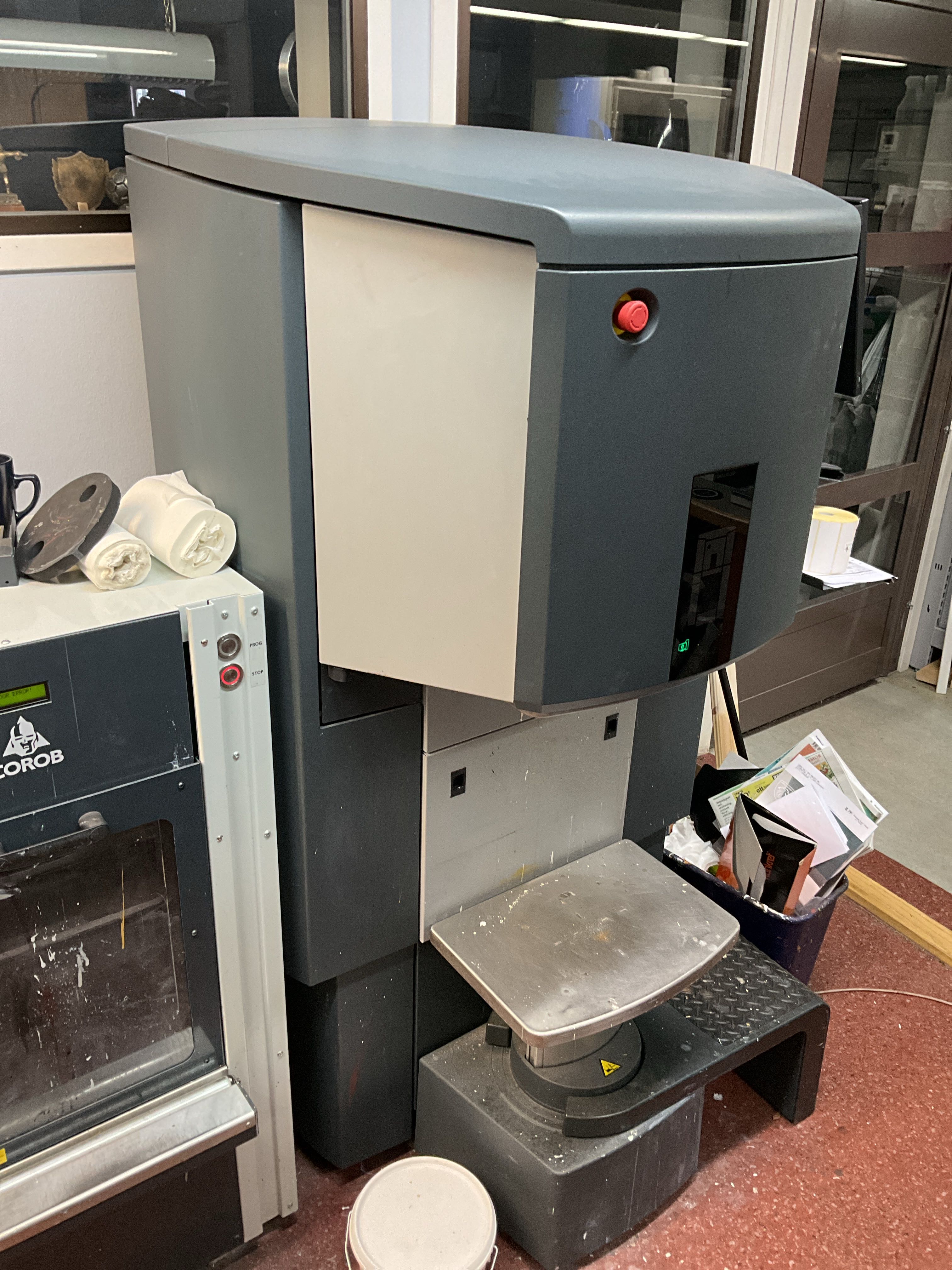 Color mixing machine Fast & fluid HA 480-24 and shaking machine - PS ...