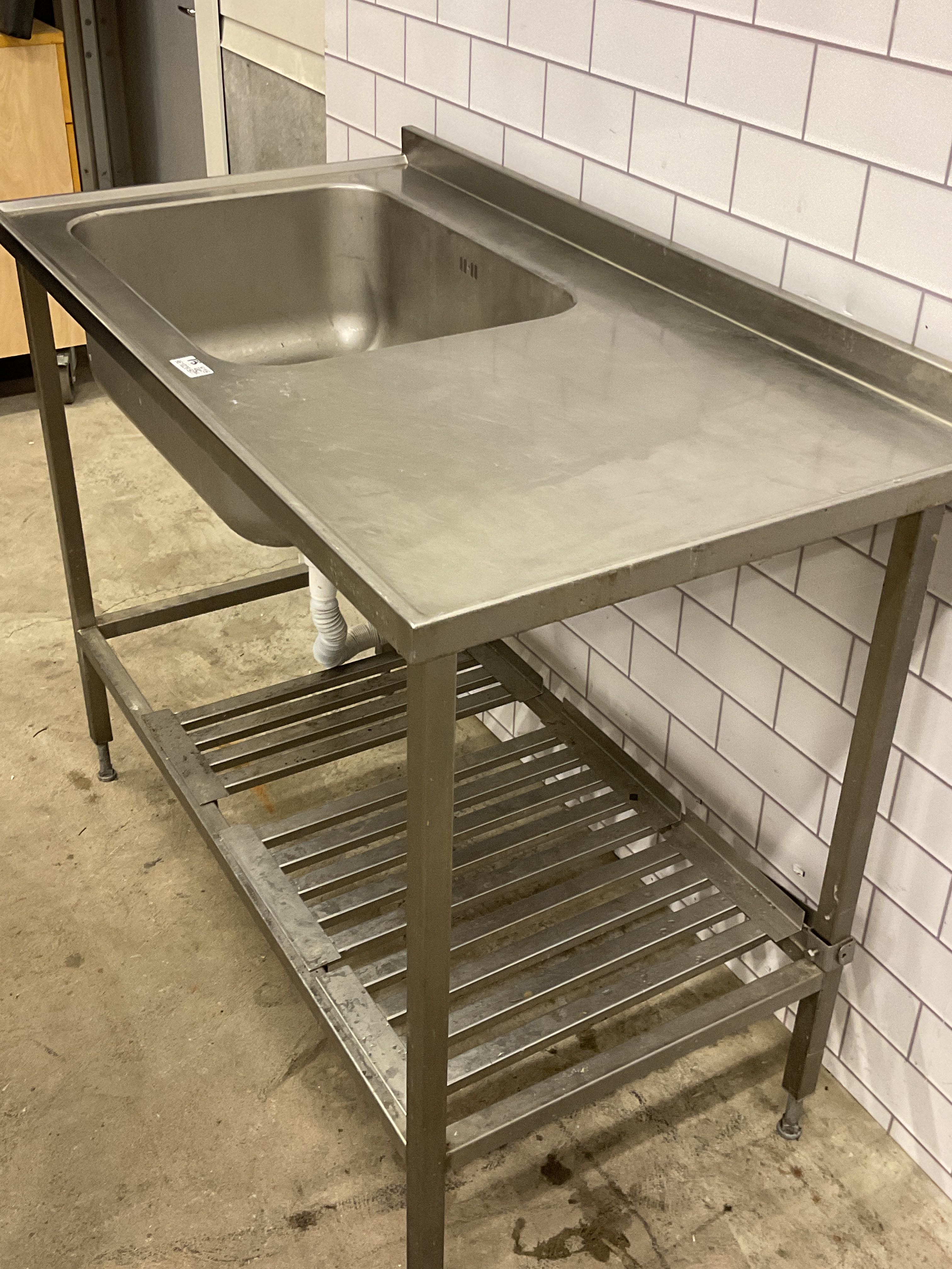 Rostfri bänk med ho - Auktioner online - Nätauktioner ...