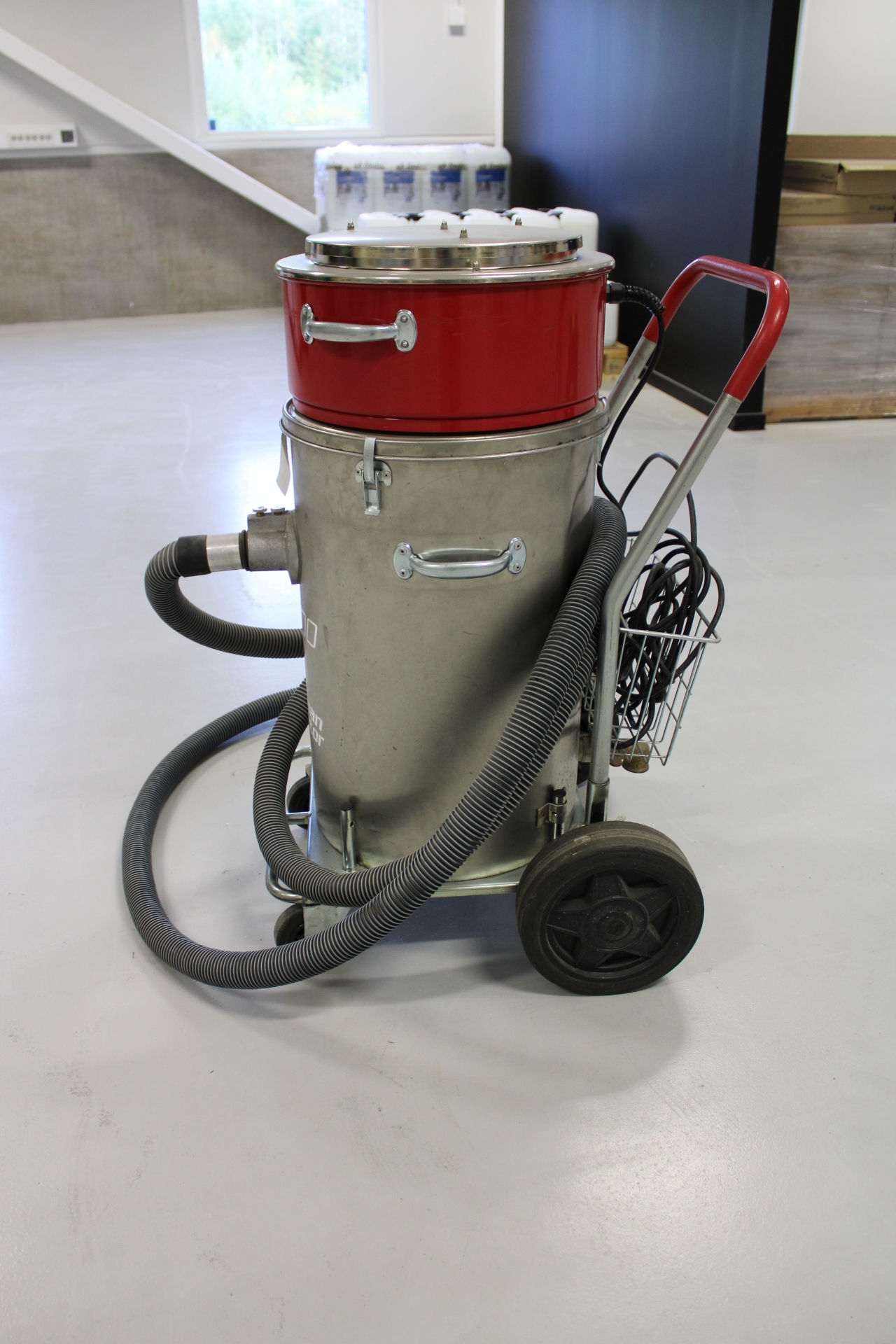 Industrial vacuum cleaner Pullman I2000 - PS Auction - We value the ...