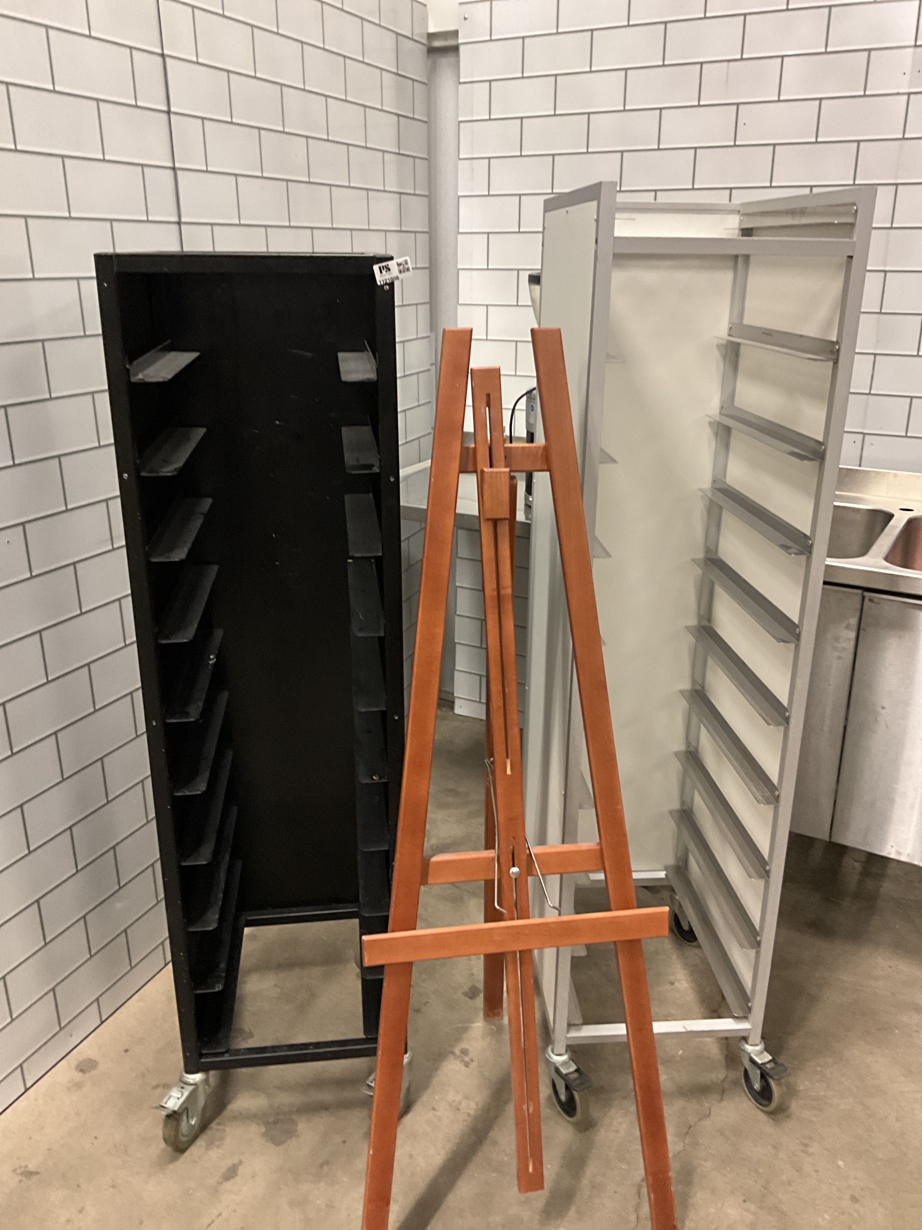 brickvagnar och stafli - Auktioner online - Nätauktioner ...