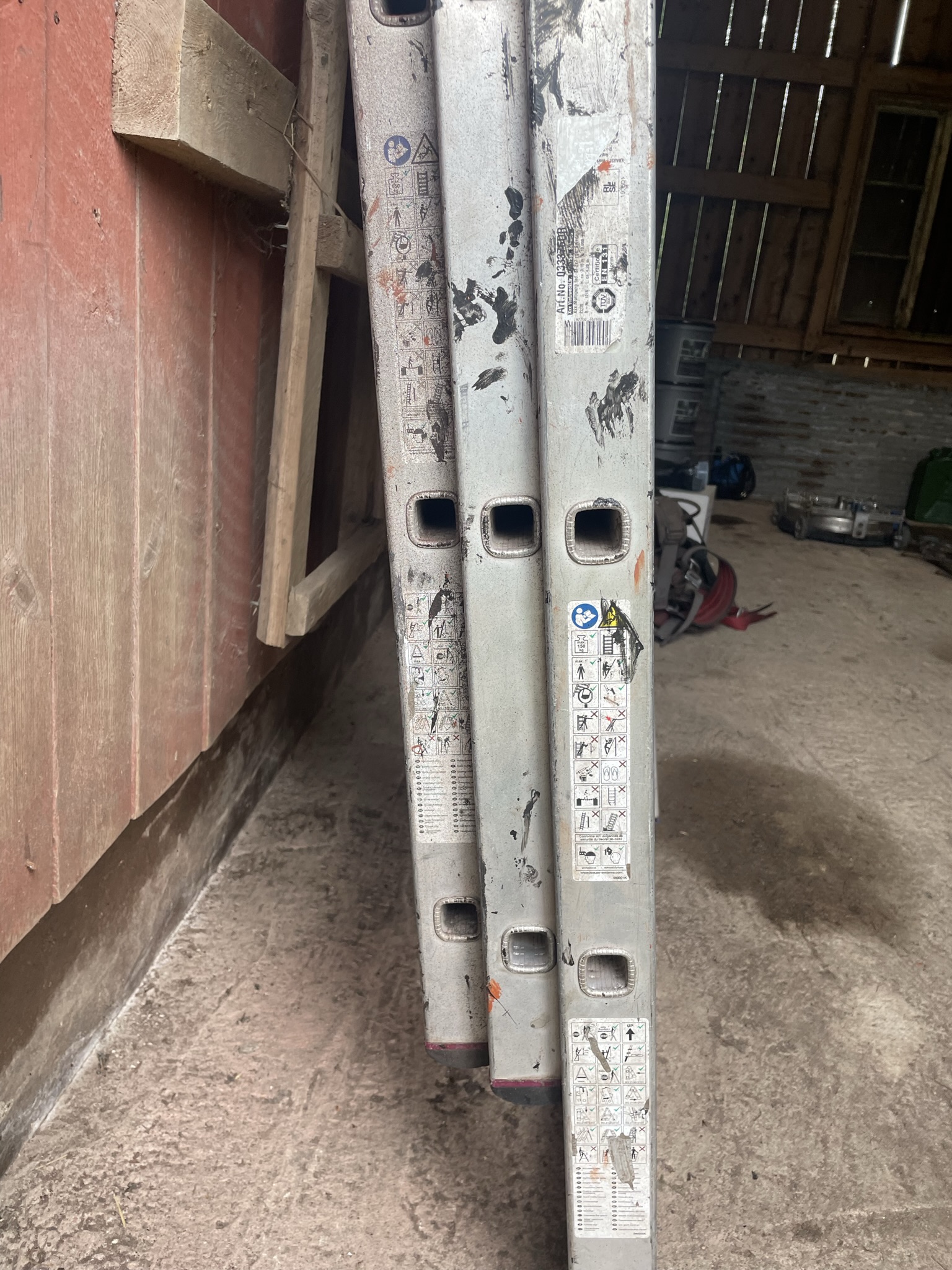 2 ladders 4m - PS Auction - We value the future - Largest in net auctions