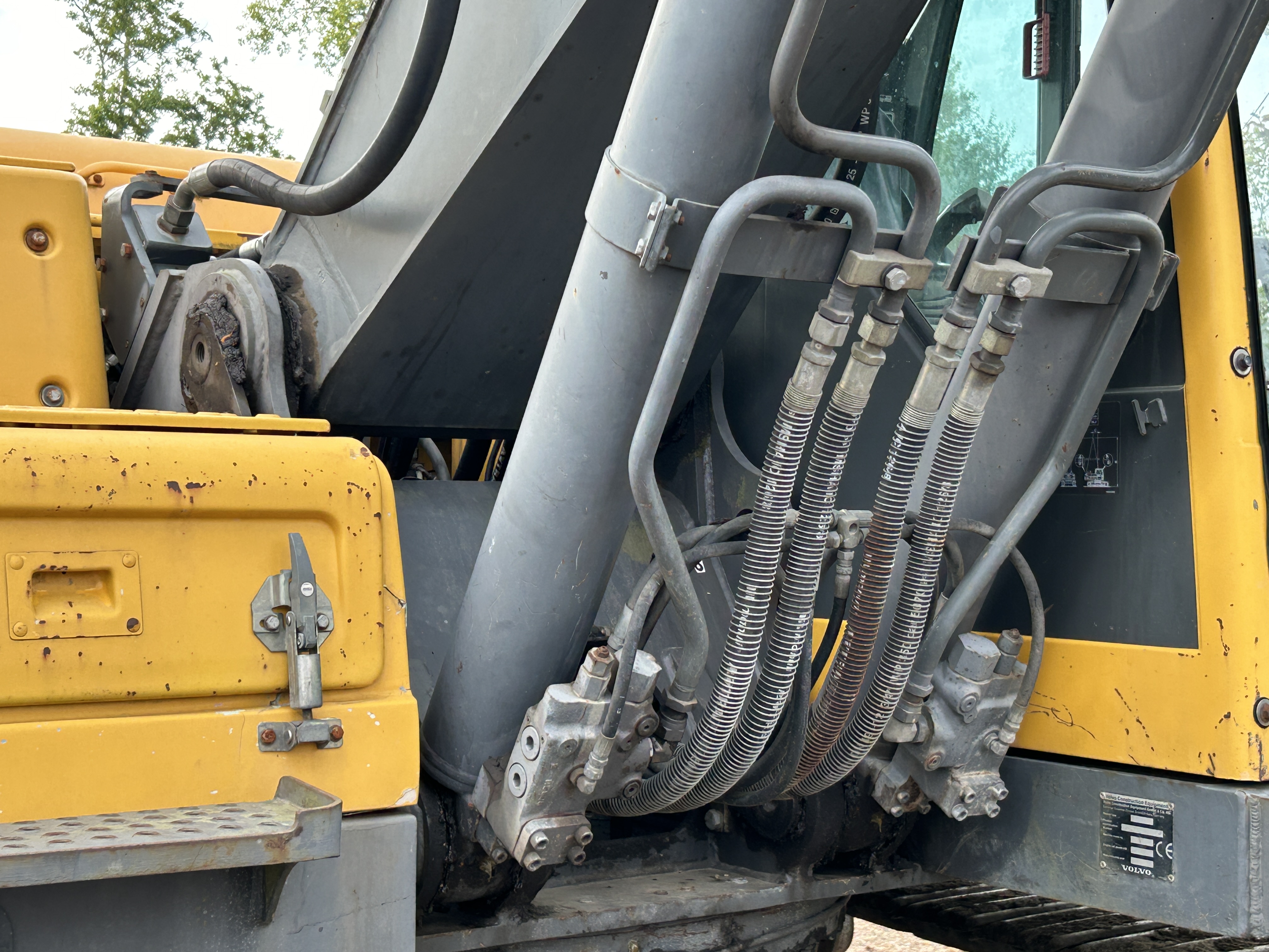 Crawler excavator Volvo EC210BLC - 2006 - PS Auction - We value the ...
