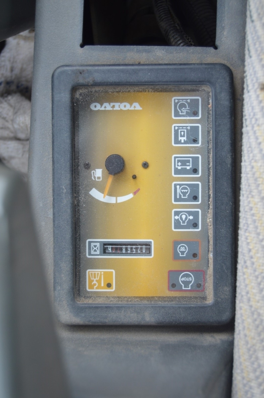 Volvo EC20B -06 med anpassad släpvagn -12 - Auktioner online ...