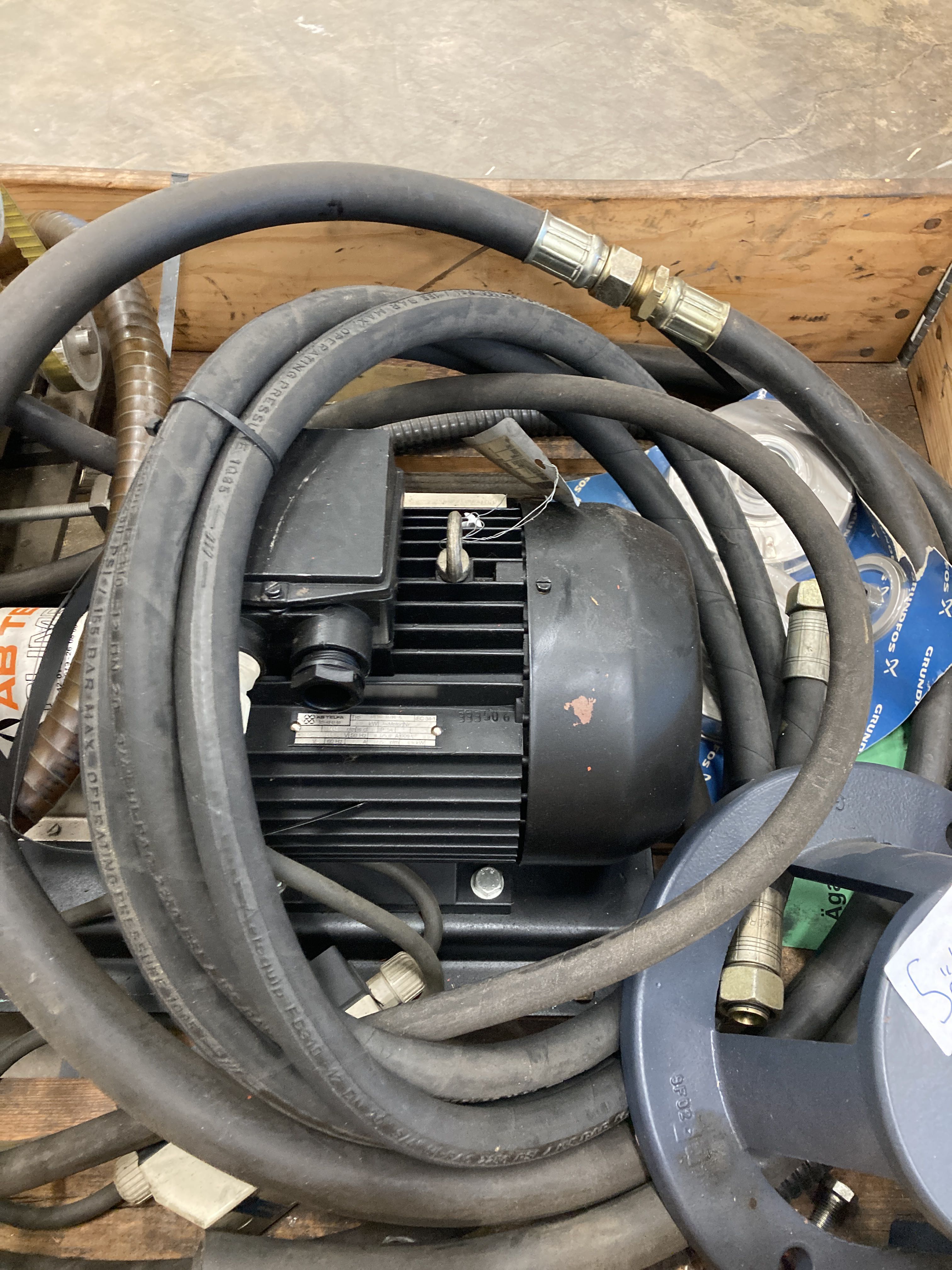 Diaphragm pump Hydra-Cell D10XLCTHFE - PS Auction - We value the future ...