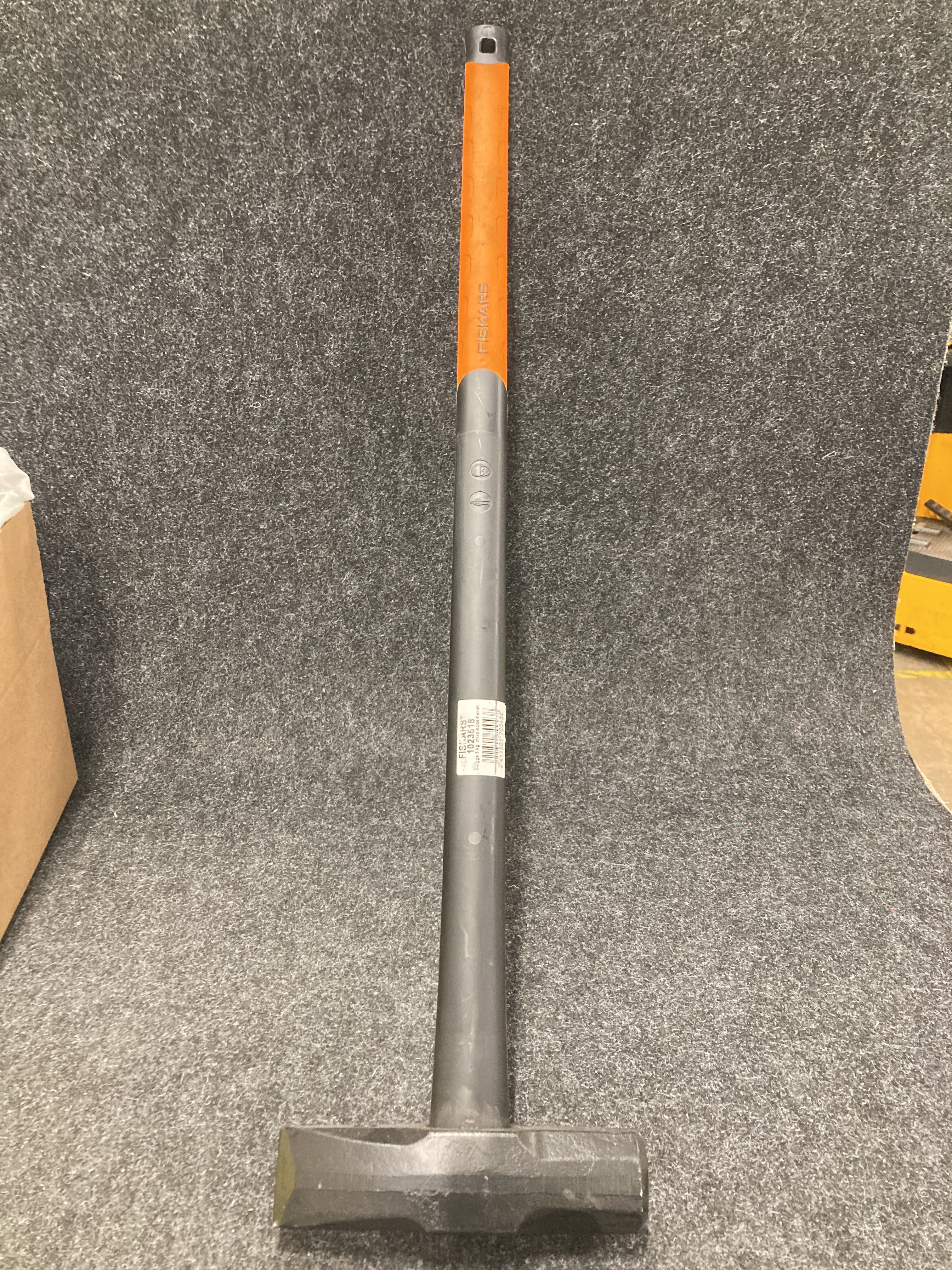 Fiskars sledgehammer L 75 cm - PS Auction - We value the future ...
