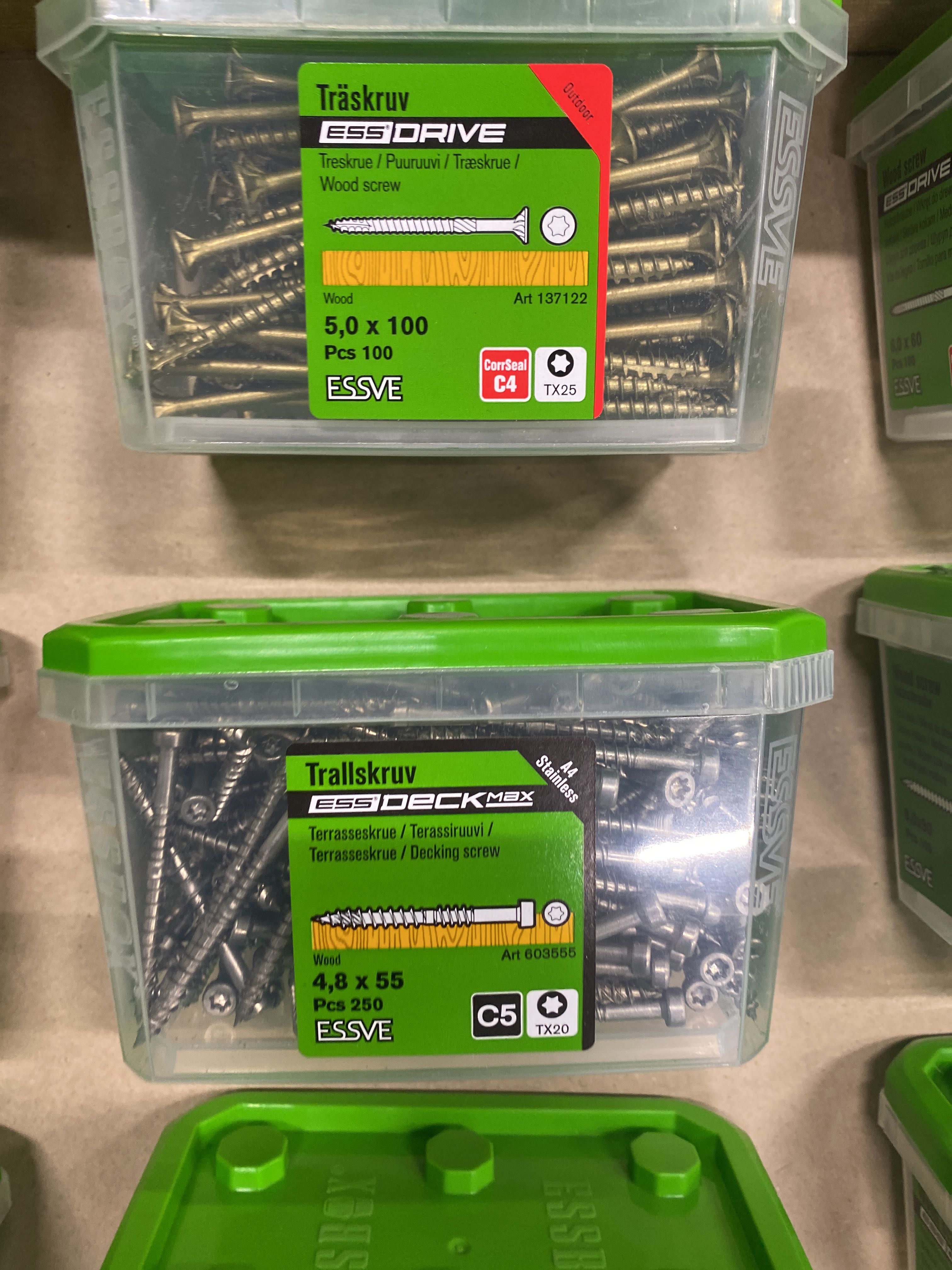 Essve Screw assortment - PS Auction - We value the future - Largest in ...