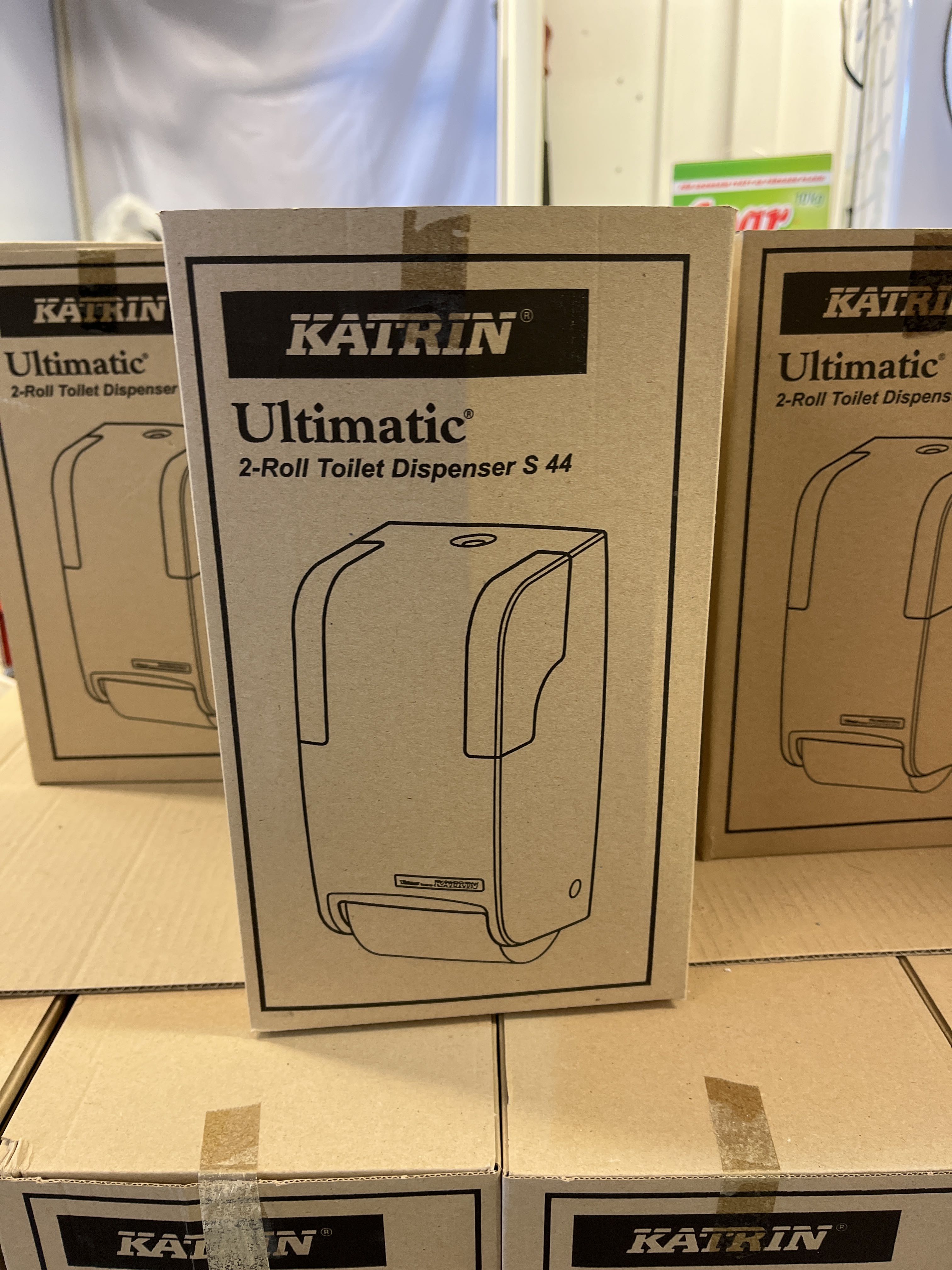 Katrin 2-Roll toilet dispenser S44. 105 pcs - PS Auction - We value the ...