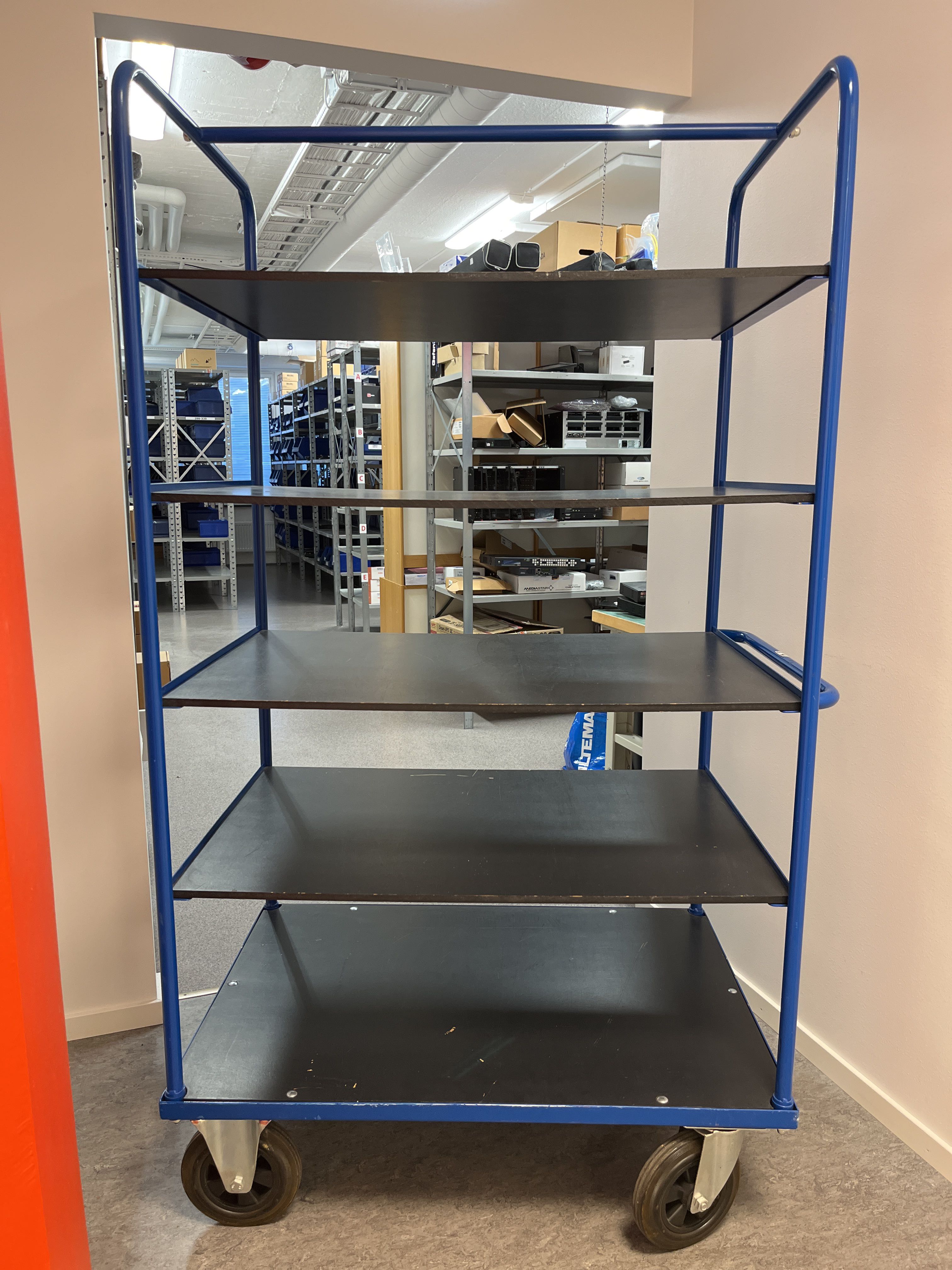 Hyllvagn, 5-plan - Auktioner online - Nätauktioner & Konkursauktioner ...