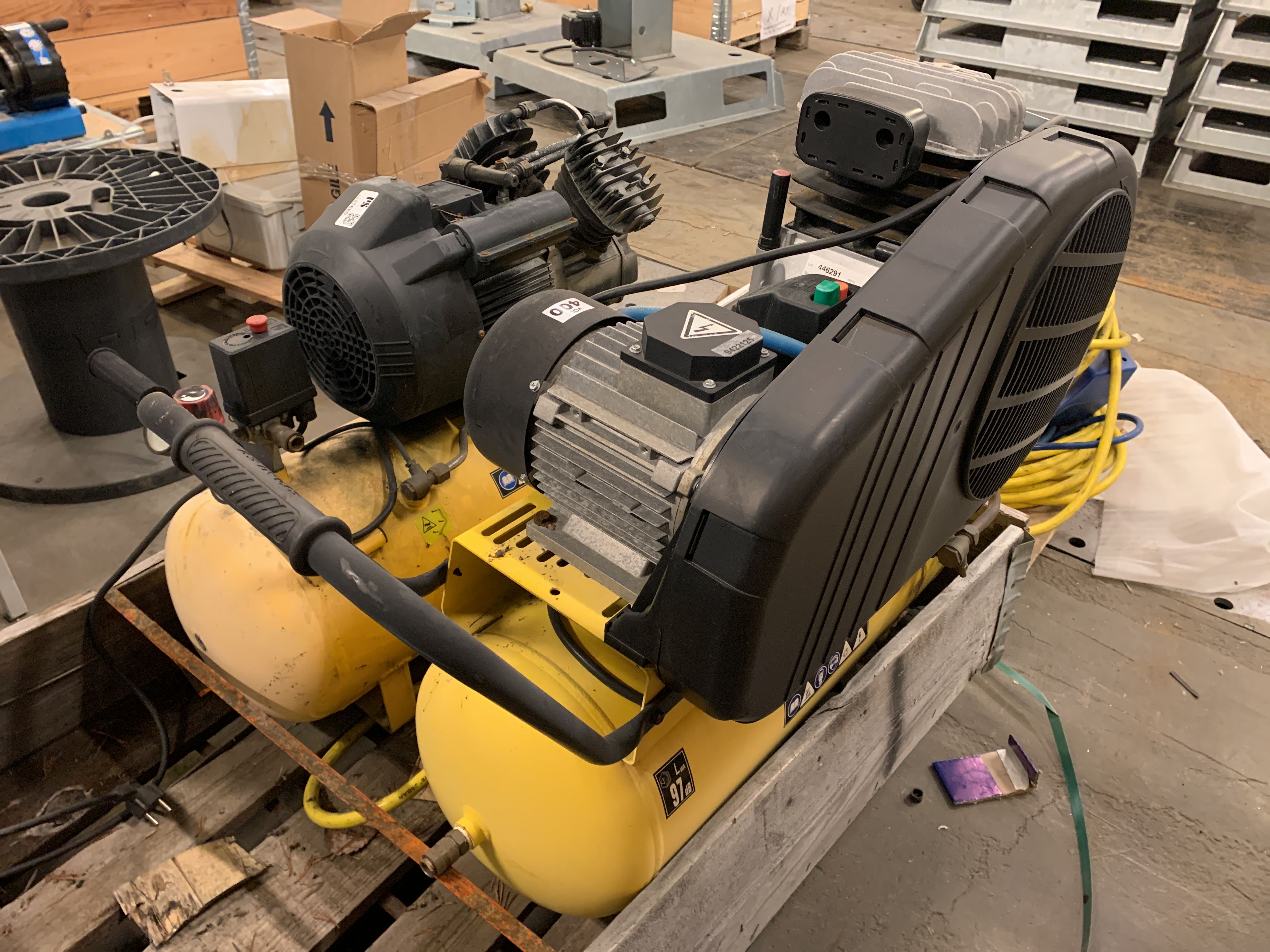 Compressors with accessories - PS Auction - We value the future ...