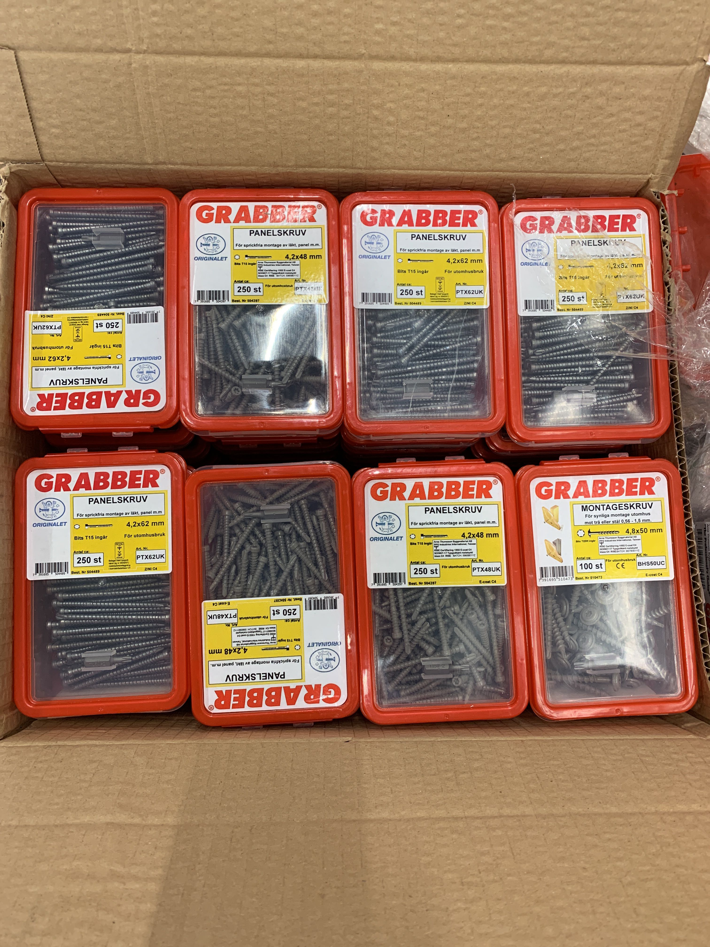 Assortment with "Grabber screw" - PS Auction - We value the future ...