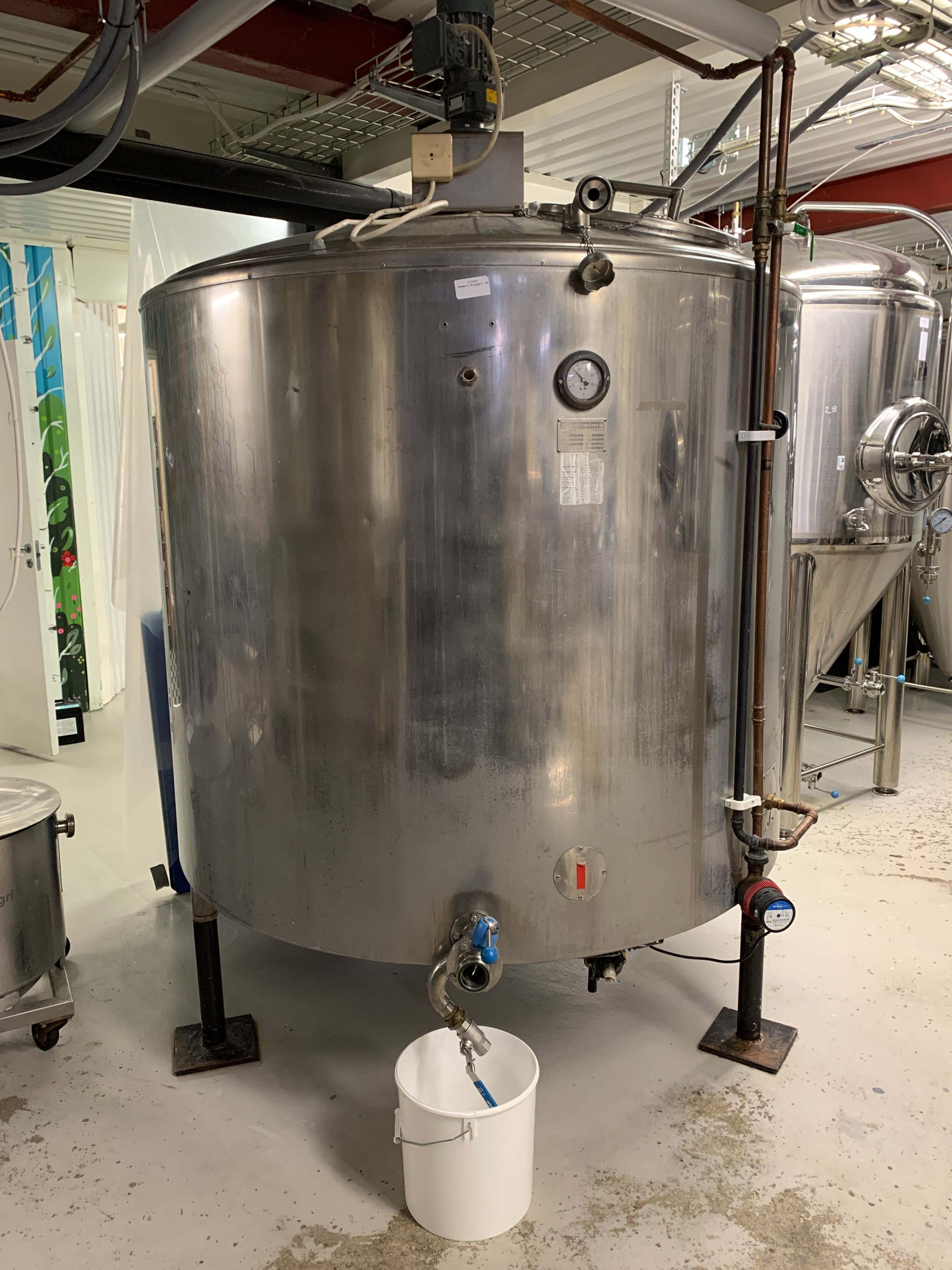 Hot water tank Wedholms 2500 liters - 1982 - PS Auction - We value the ...