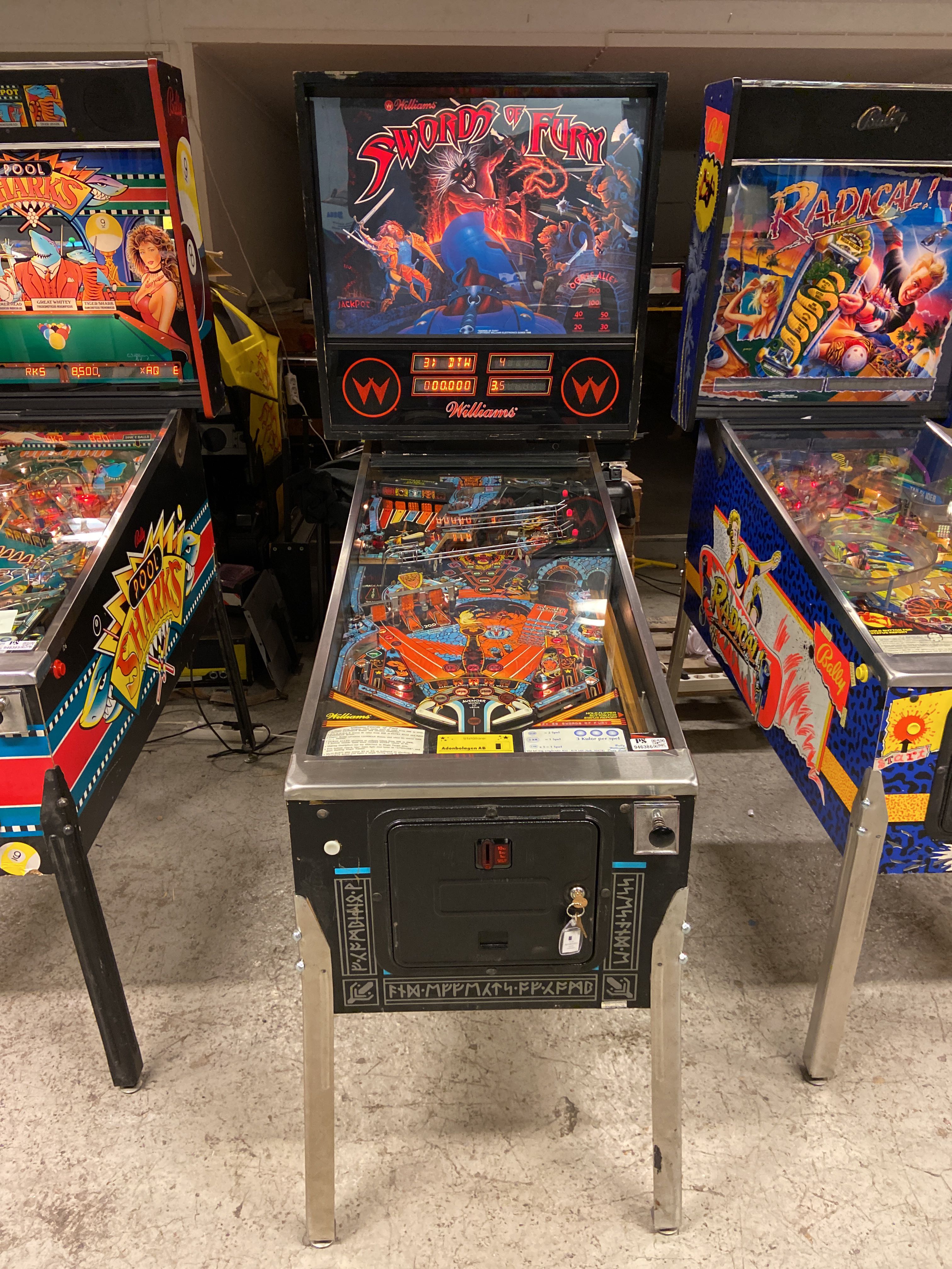 Pinball game Swords of Fury - PS Auction - We value the future ...