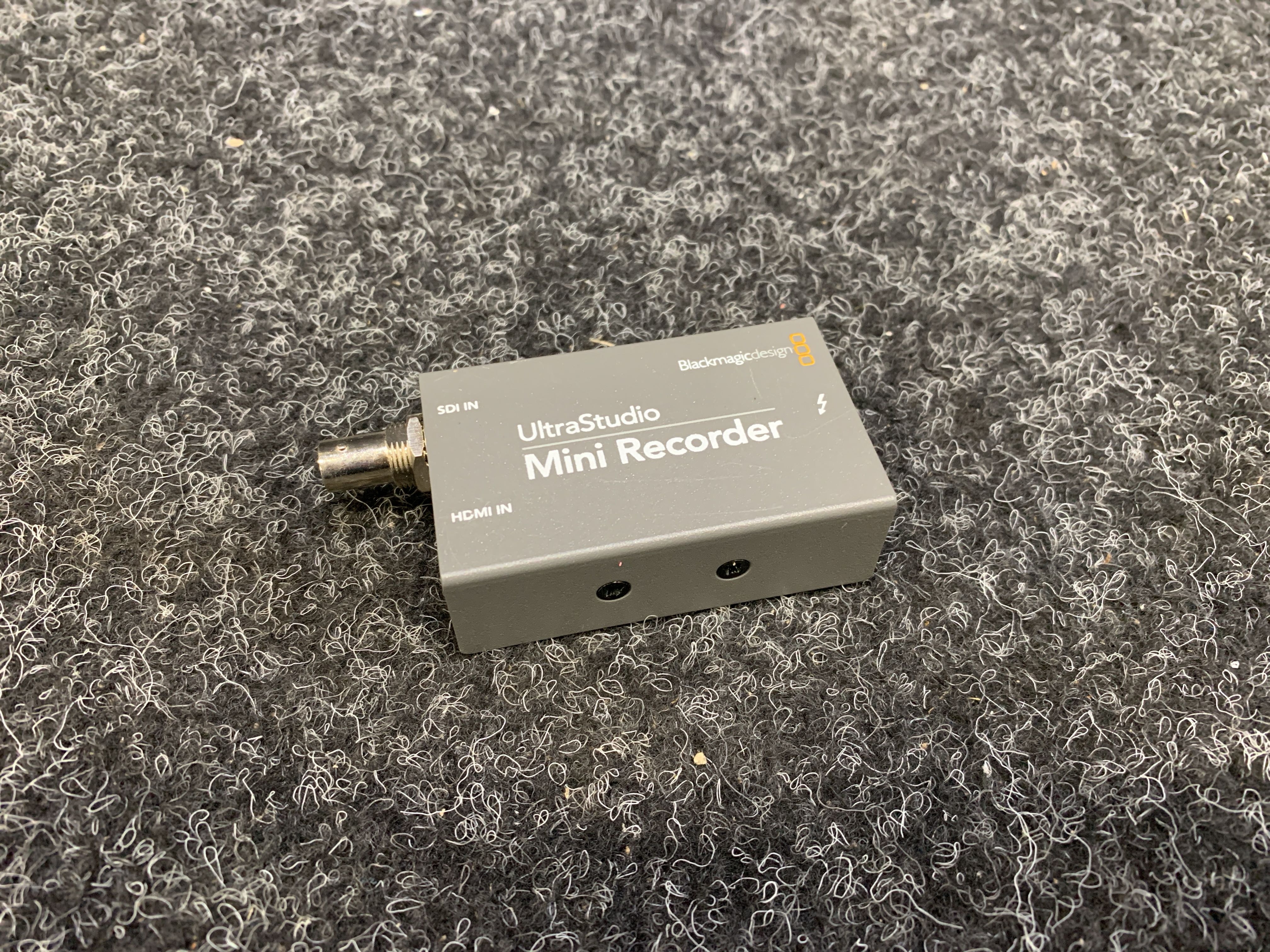 Ultra studio mini recorder - Black magic design - Auktioner online ...