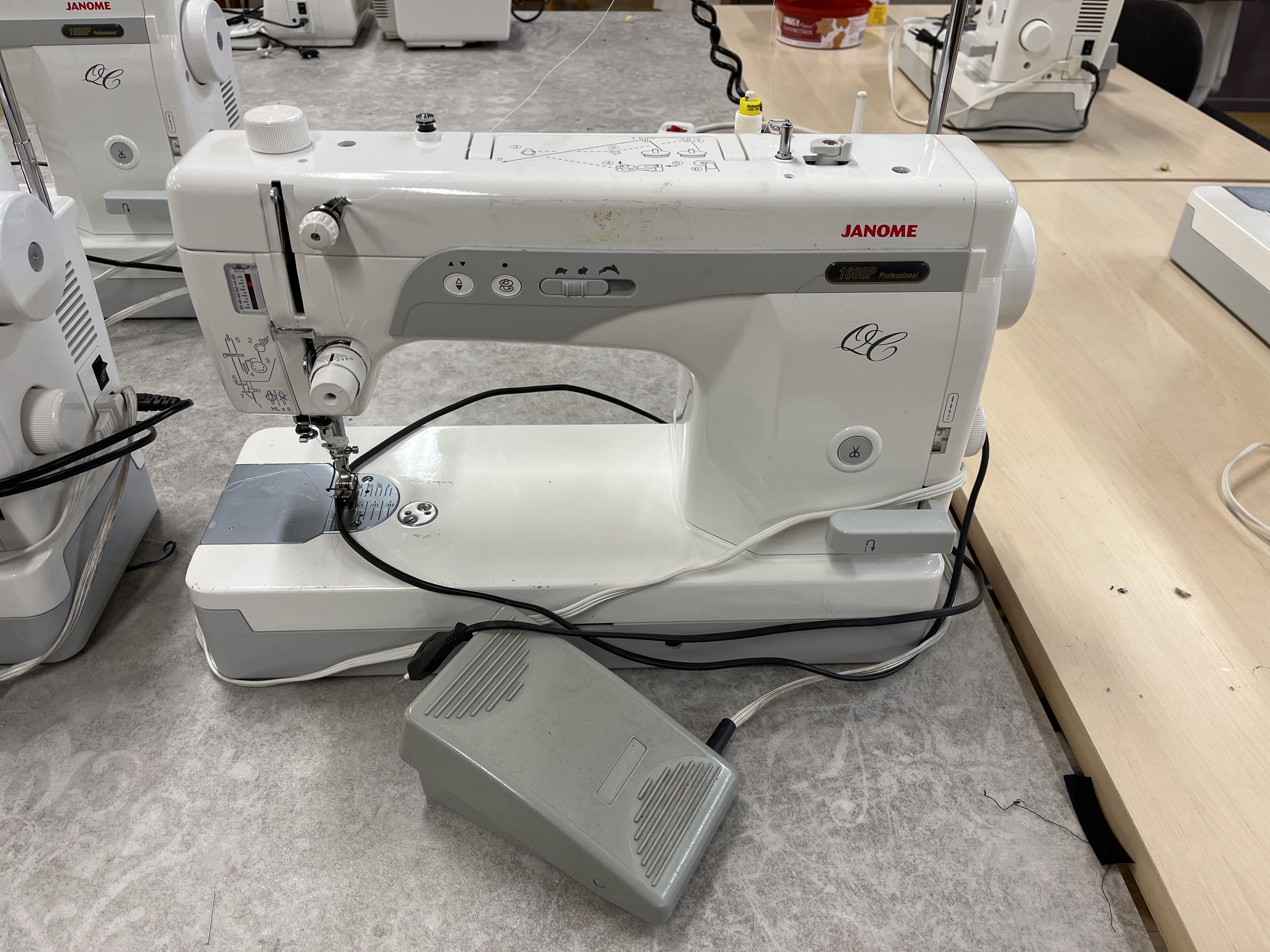 Symaskin Janome 1600P - Auktioner online - Nätauktioner ...