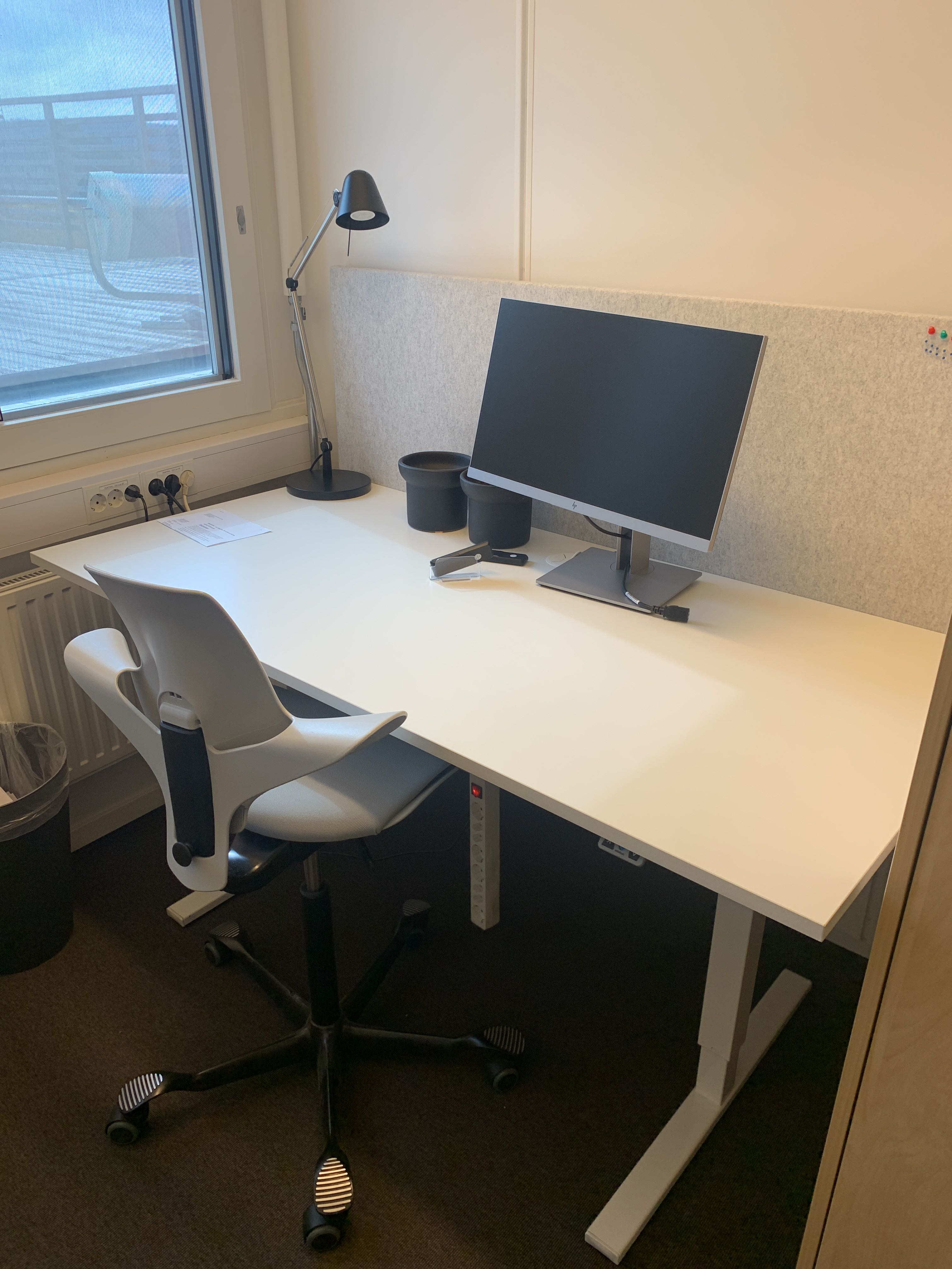 Office workplace Raise and lower desk Edsbyn - PS Auction - We value the future - Largest in net ...