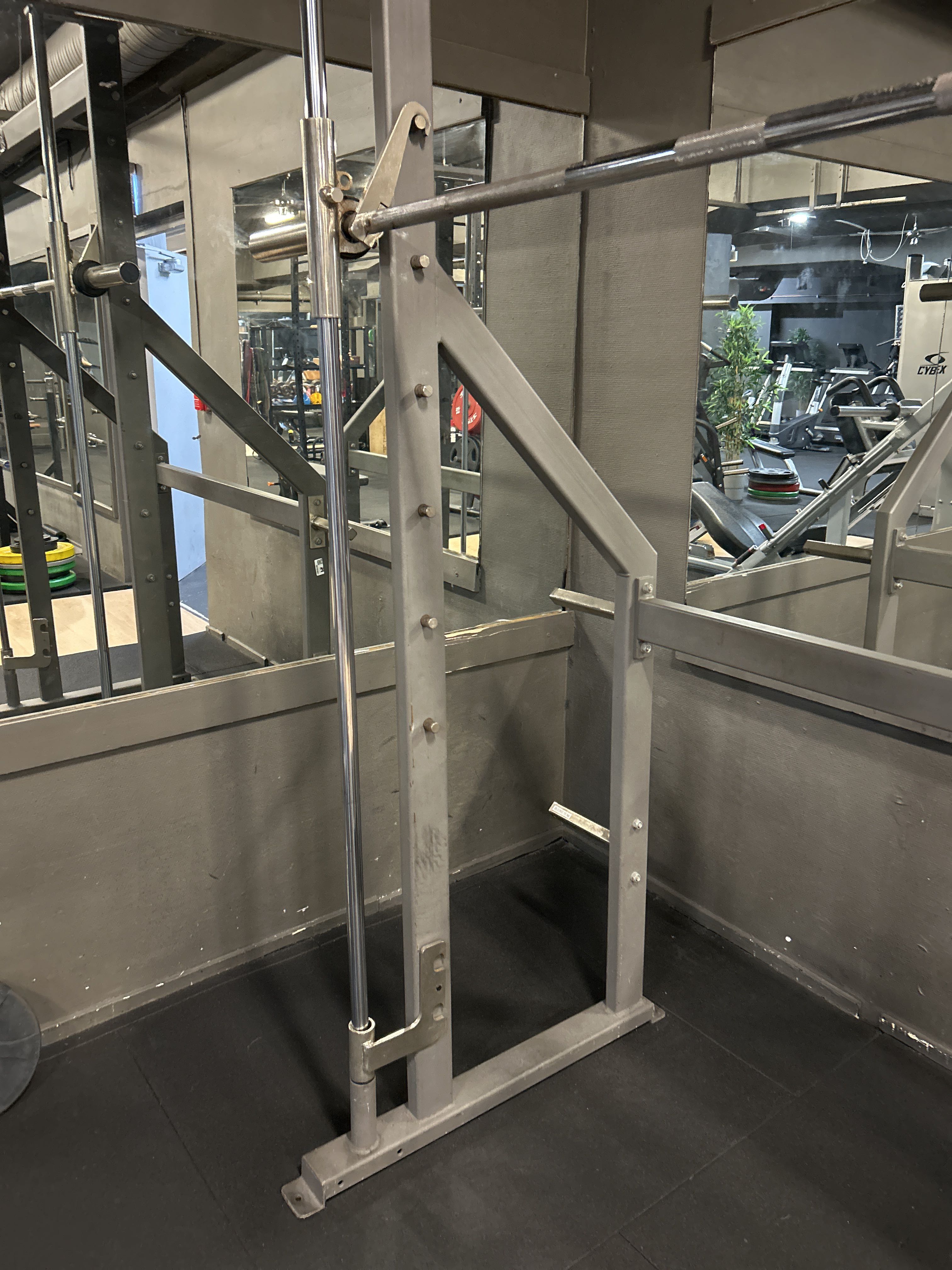Smith machine – Gymleco - PS Auction - We value the future - Largest in ...