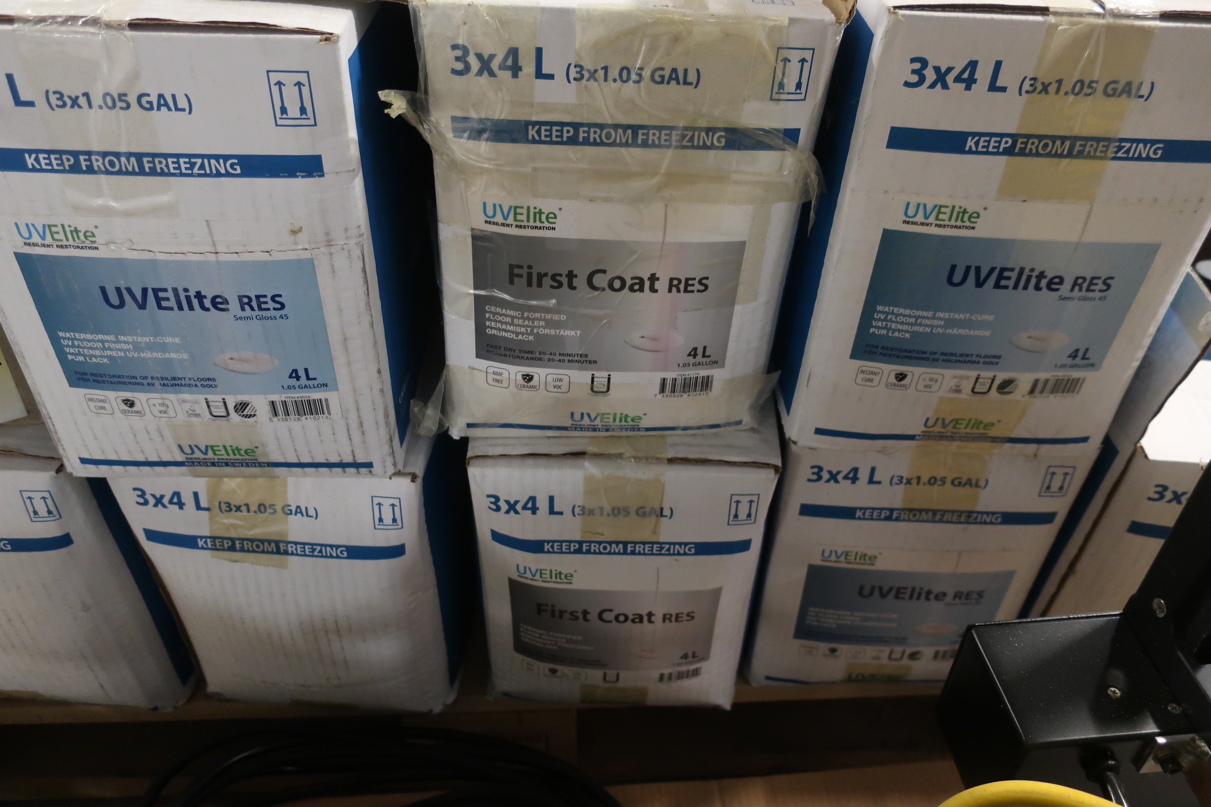 Ultraviolet floor renovation - JELIGHT UV cure 5B + cans with varnish ...