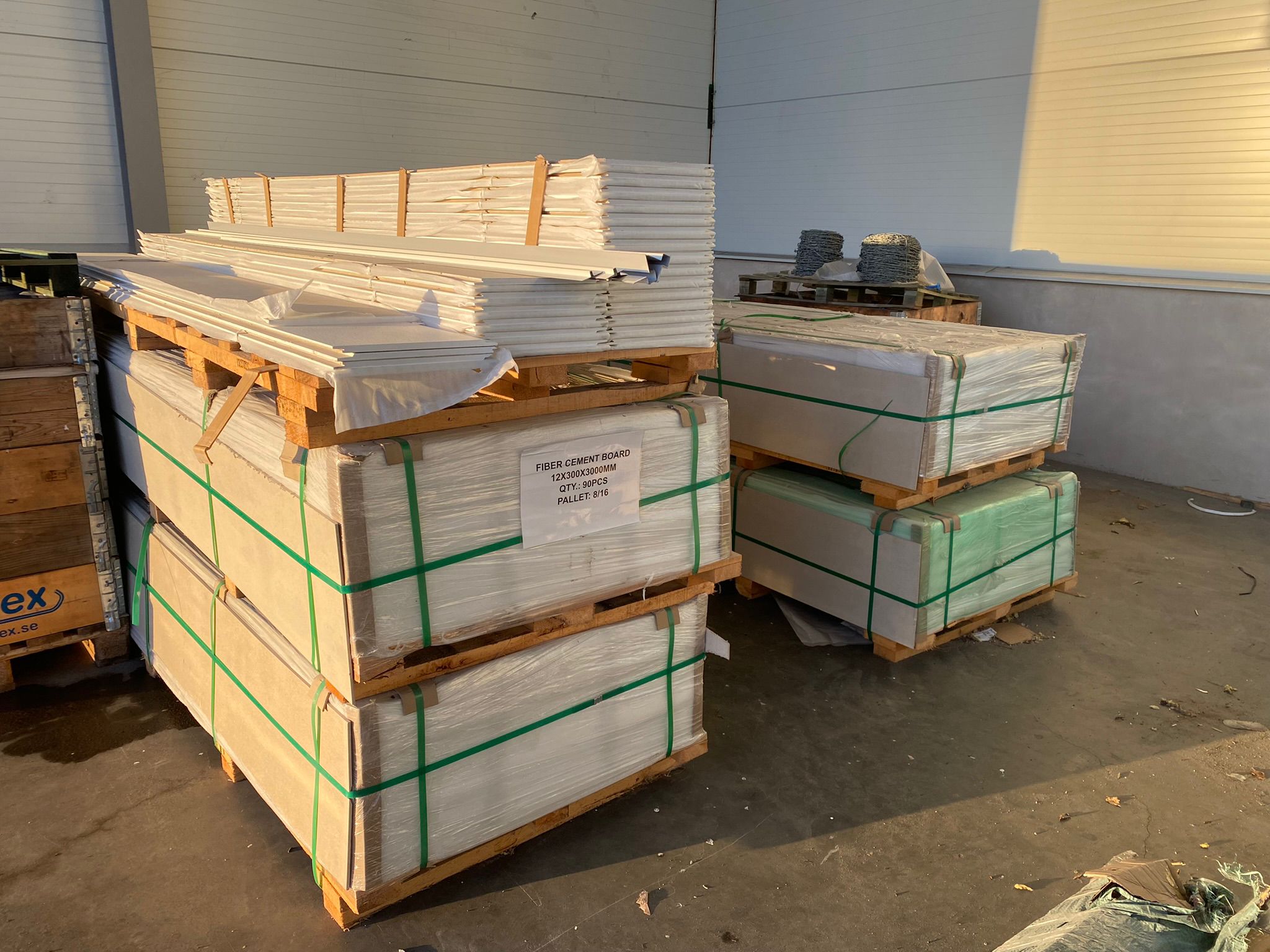 Fibercementskivor för fasad, 90st, ca 81m² - Auktioner online ...