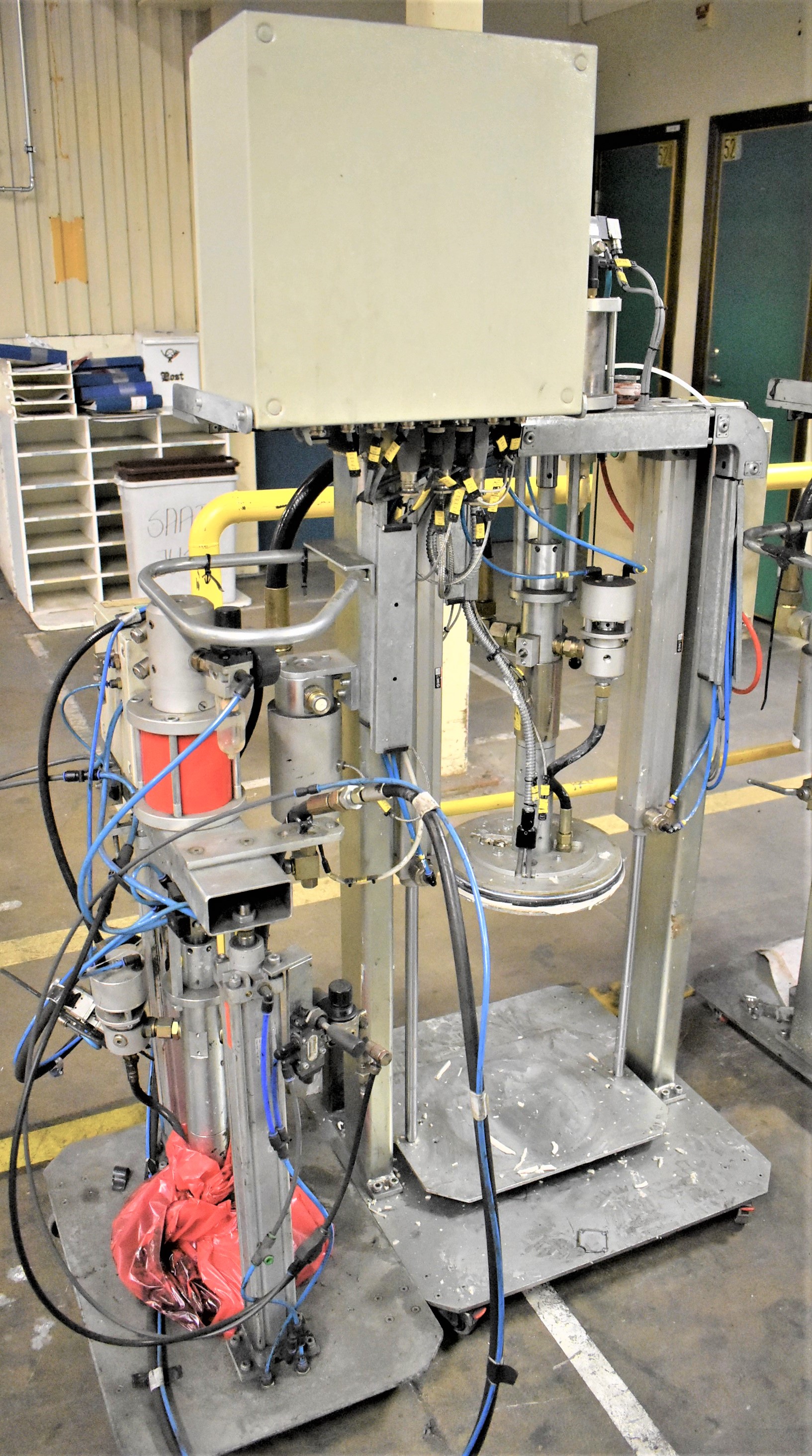 Glue system / pump station from Scanrex - PS Auction - We value the ...