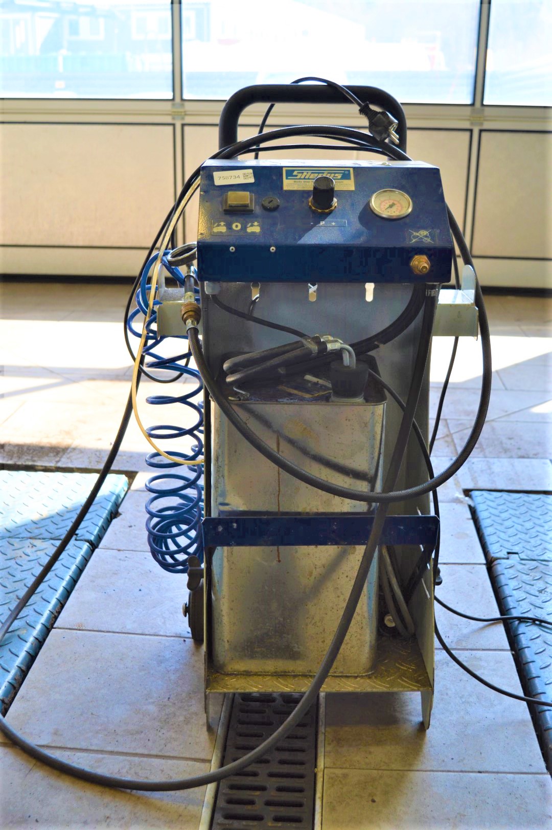 Brake service machine Stierius Vario 20 II Pro -2016 - PS Auction - We ...