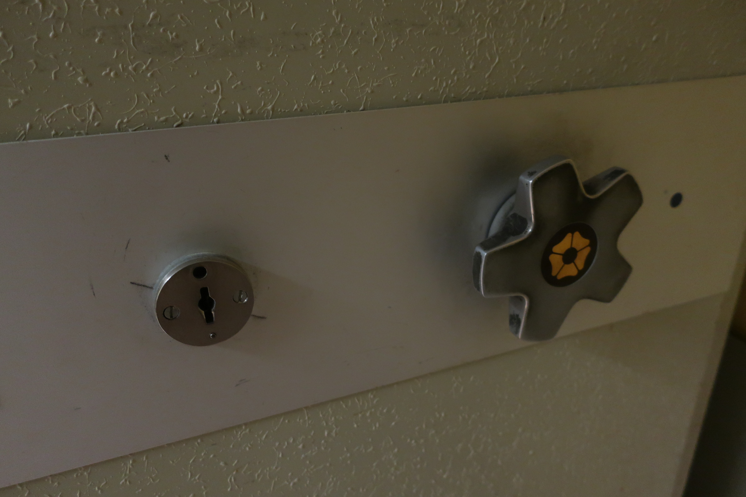 Safe, Rosengrens - PS Auction - We value the future - Largest in net ...