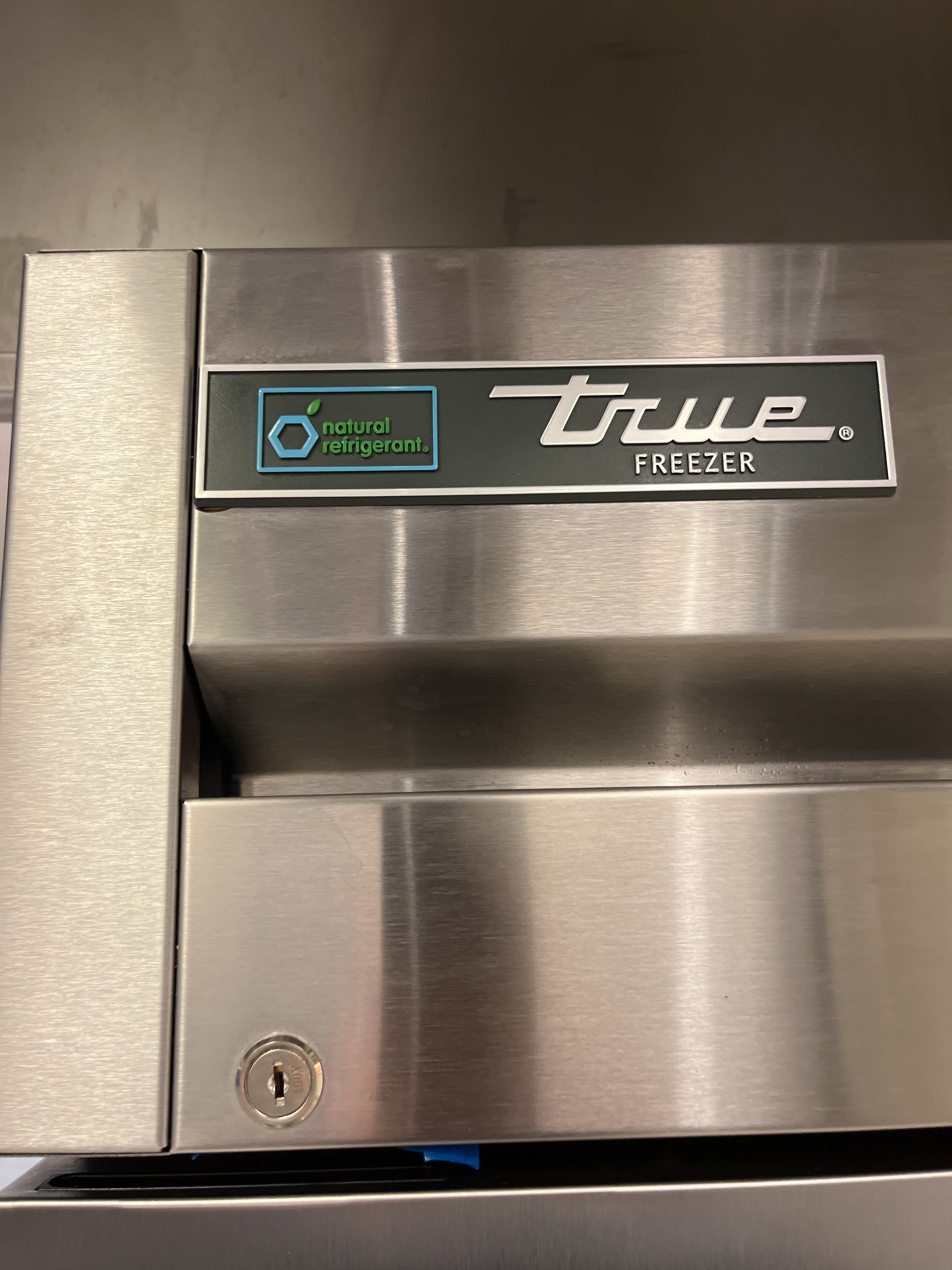 Freezer from True T-23F-HC - PS Auction - We value the future - Largest ...