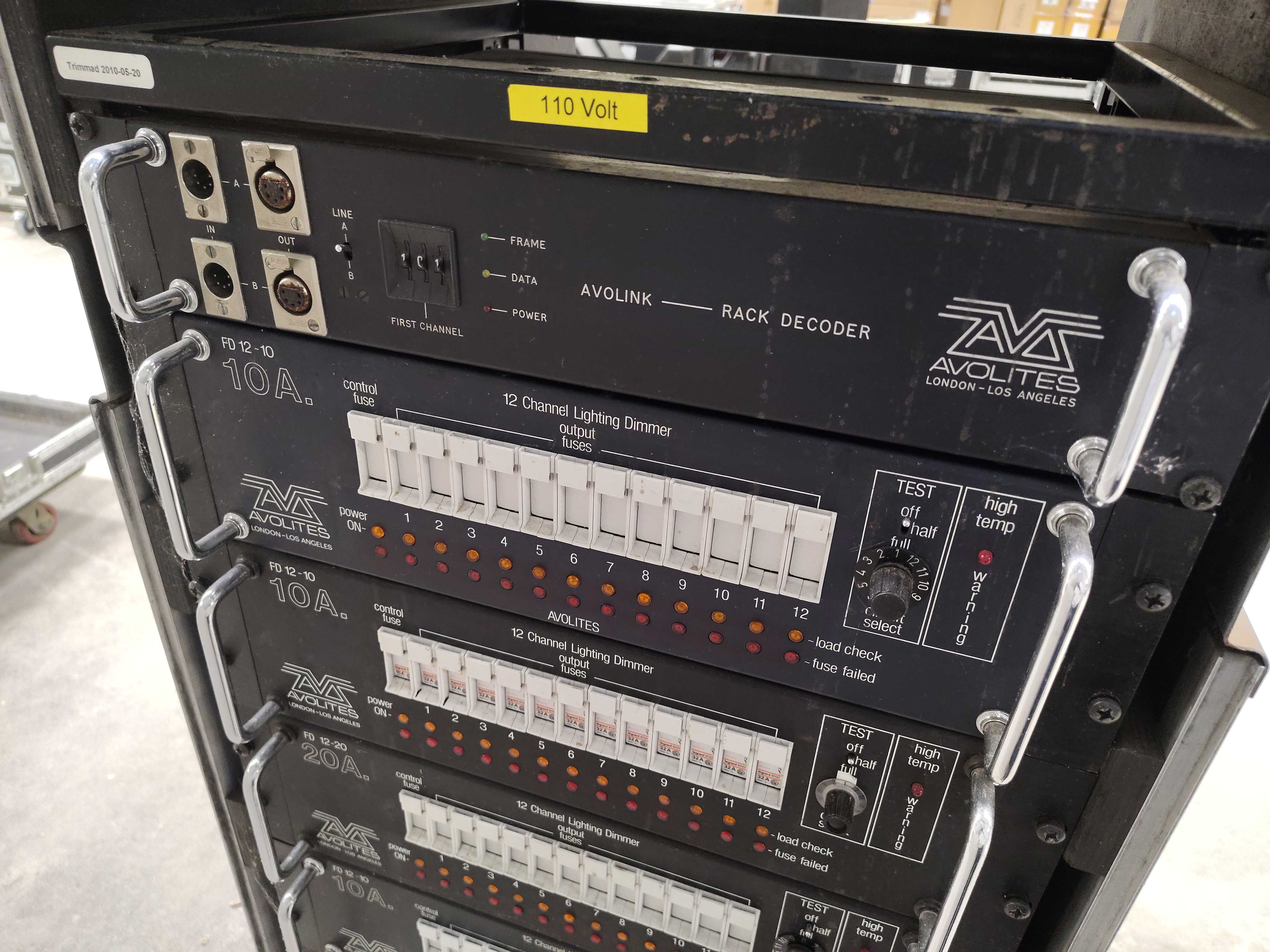 72 channel dimmer – Avolites, with cabling and rack cabinet - PS ...