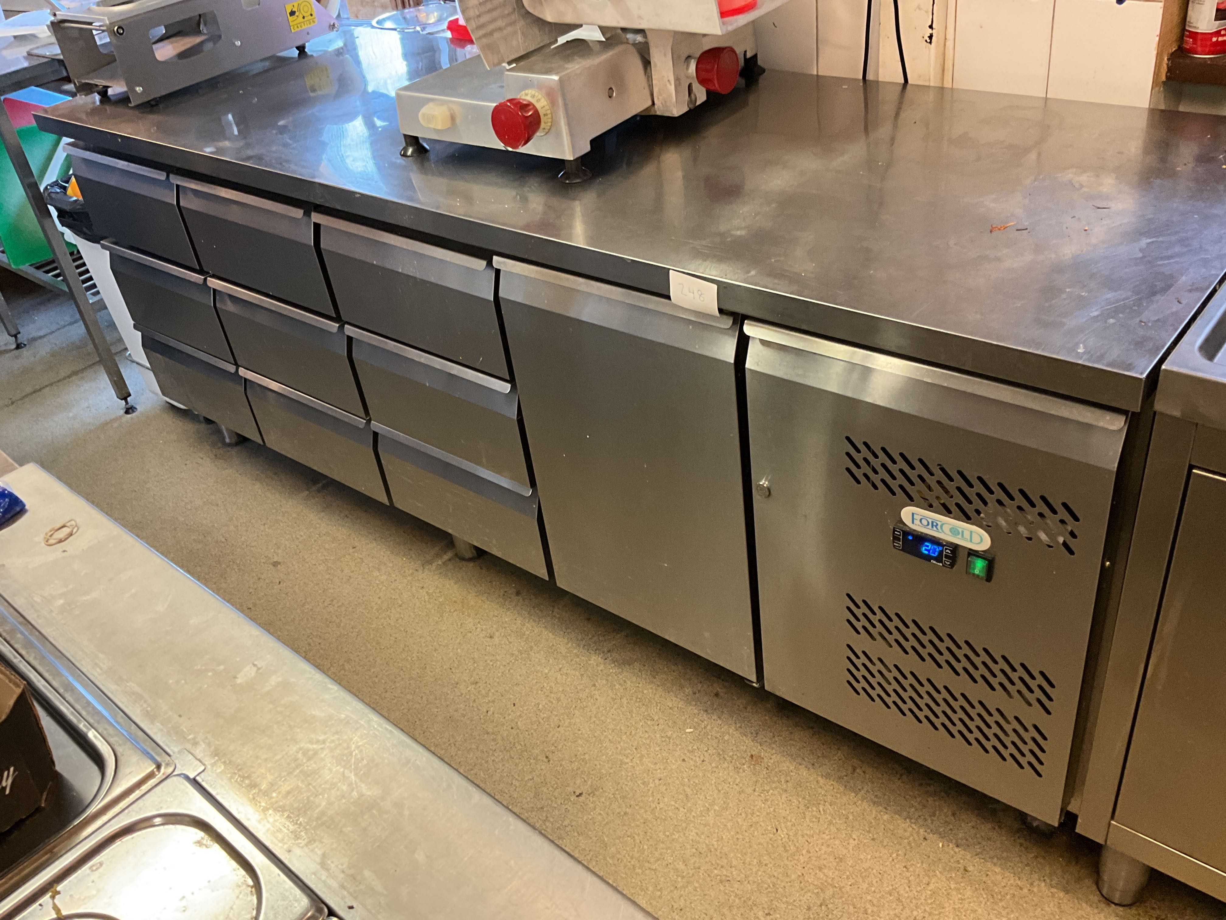 Cooling bench with 9 drawers, 1 single cabinet - PS Auction - We value ...