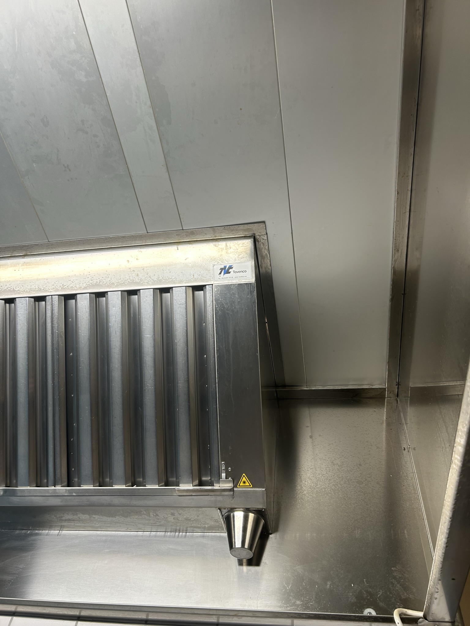 Kitchen hood system with kitchen hood & accessories - Stoveco cover ...