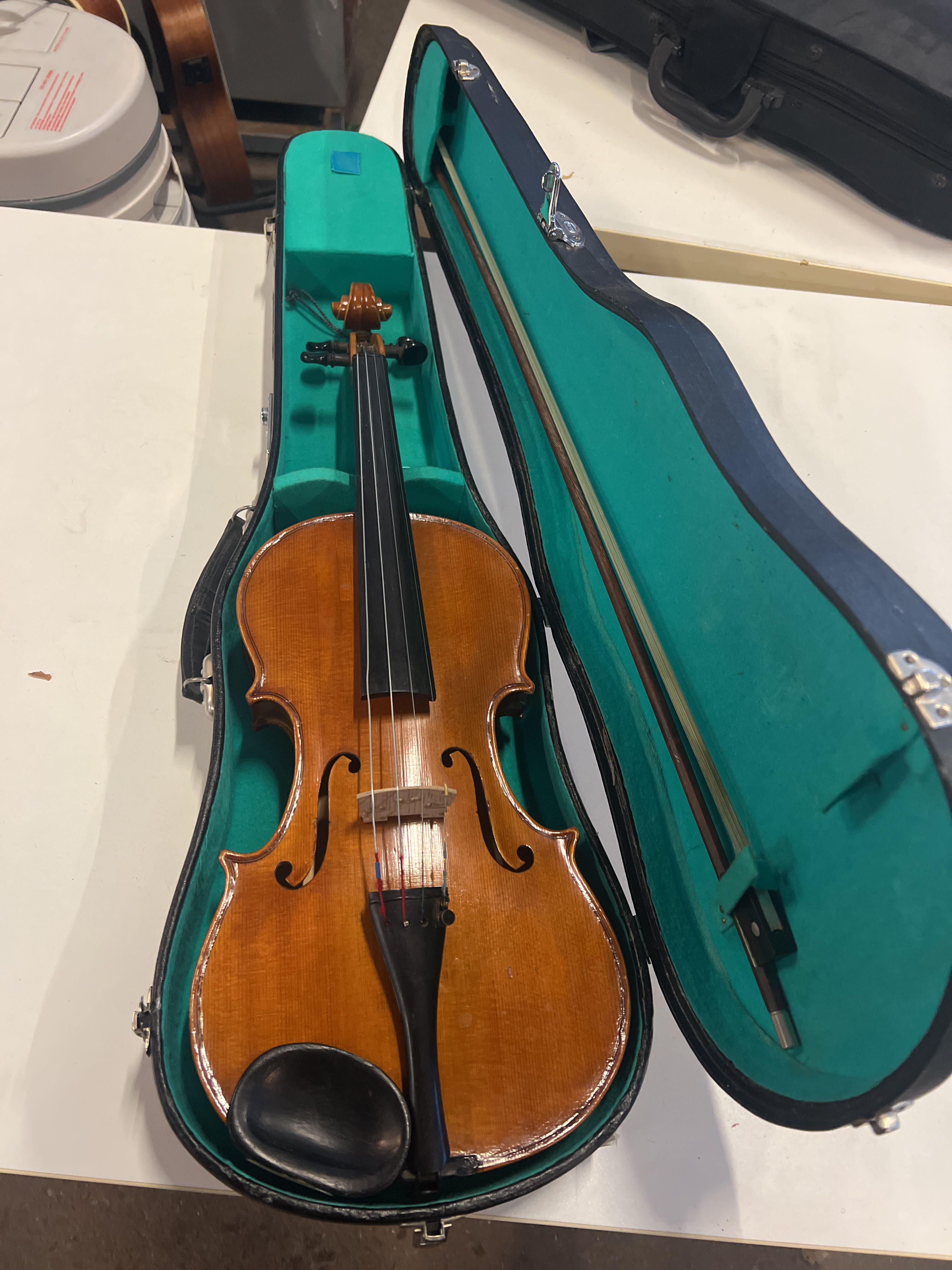 Fiol Från ORSA år1954 - Auktioner online - Nätauktioner ...