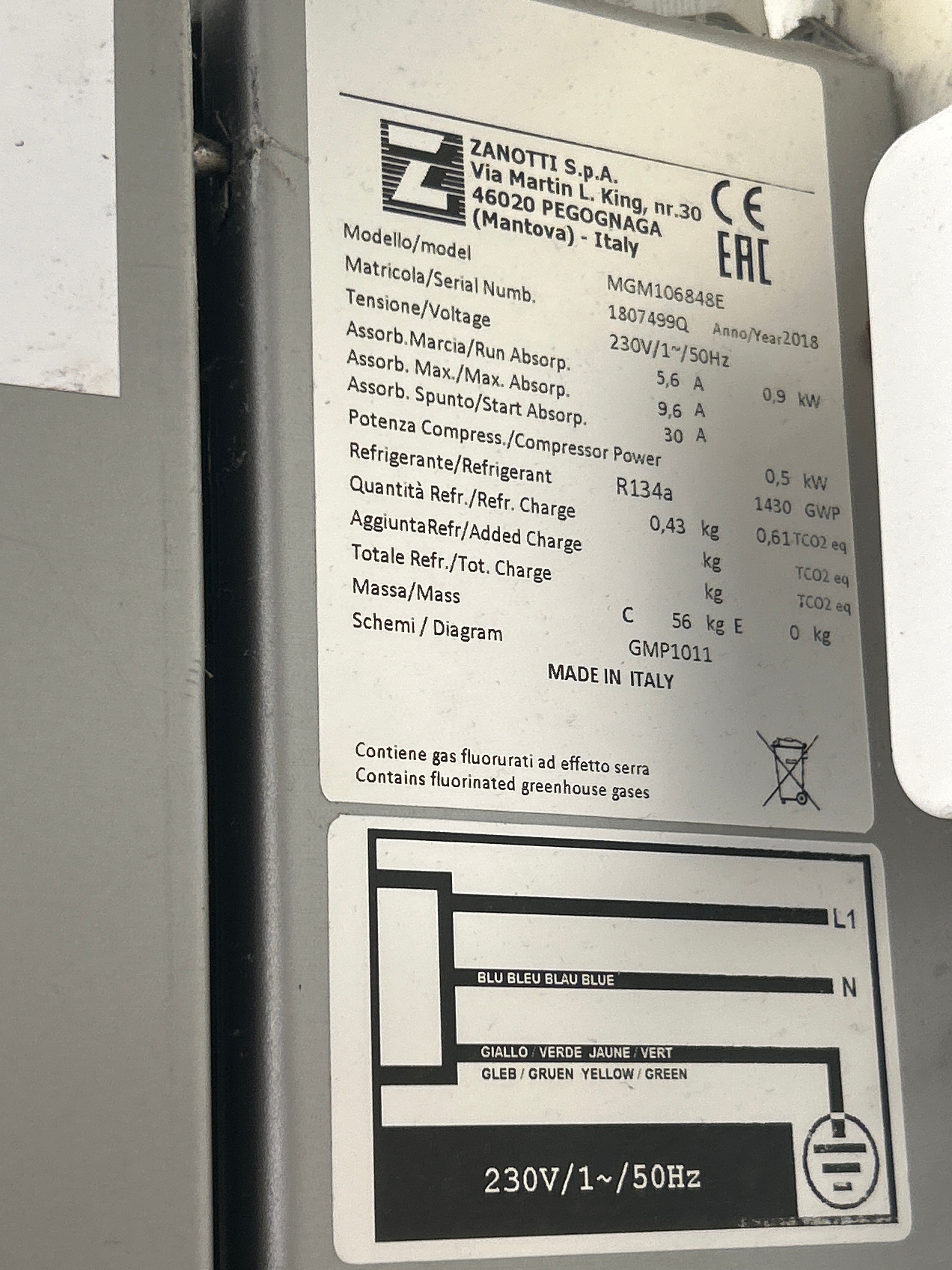 Kyl- och frysrum för nedmontering med 2 st kylaggregat - Polistamp ...