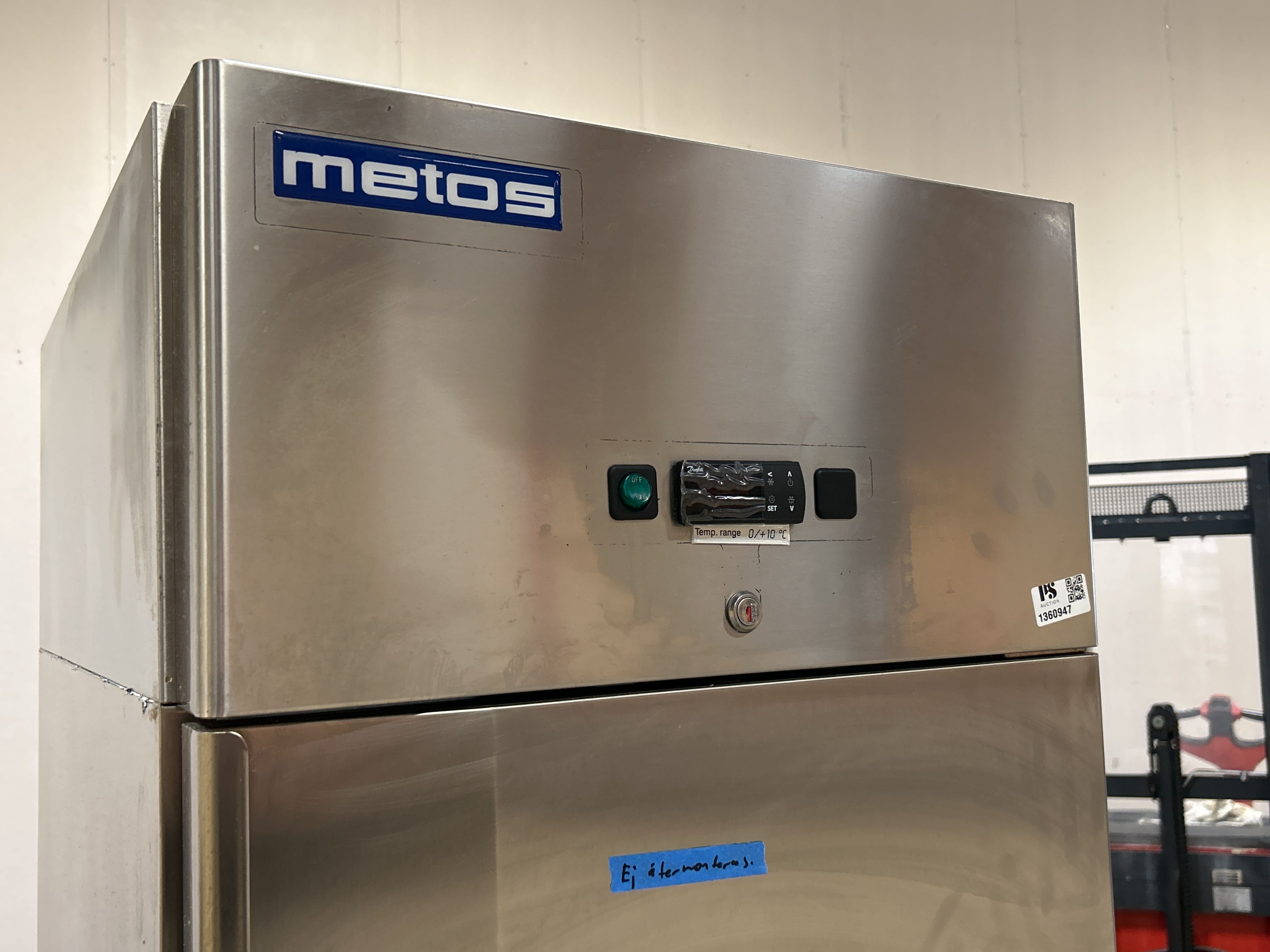 Rostfritt kylskåp Metos S+500R TN -2010 - Auktioner online ...