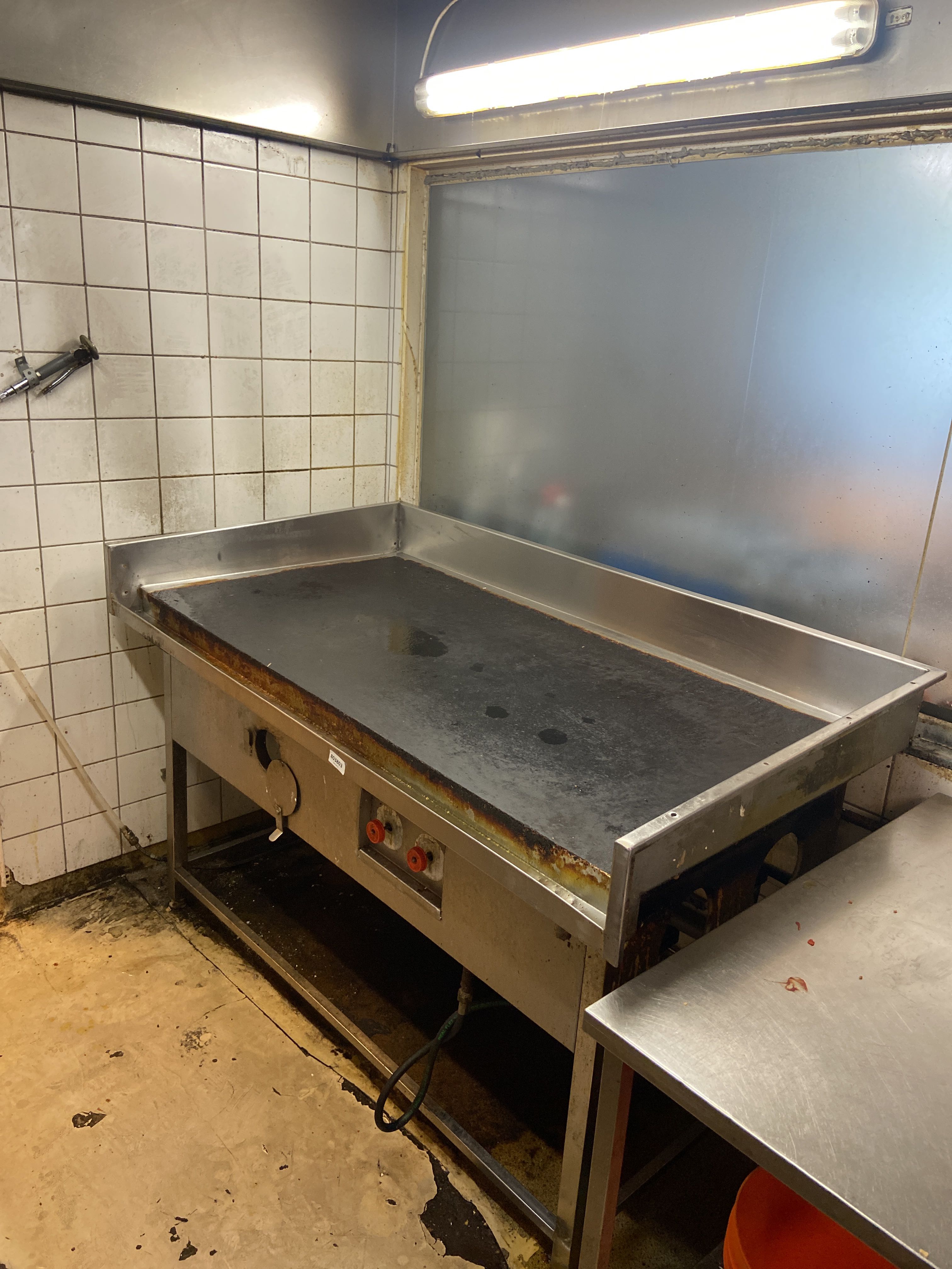 Frying table with associated storage table - PS Auction - We value the ...