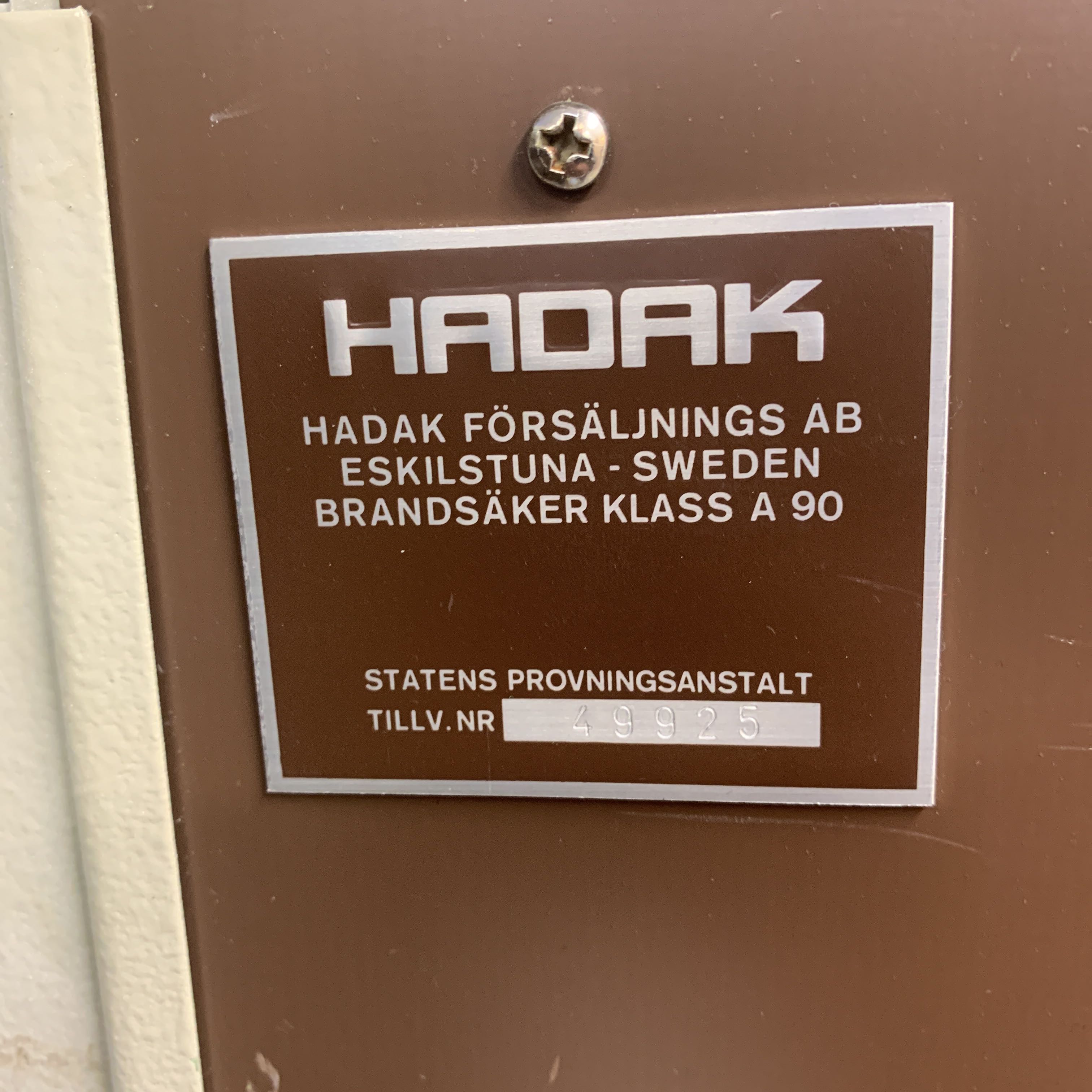 Safe Hadak 79x60x145cm - PS Auction - We value the future - Largest in ...