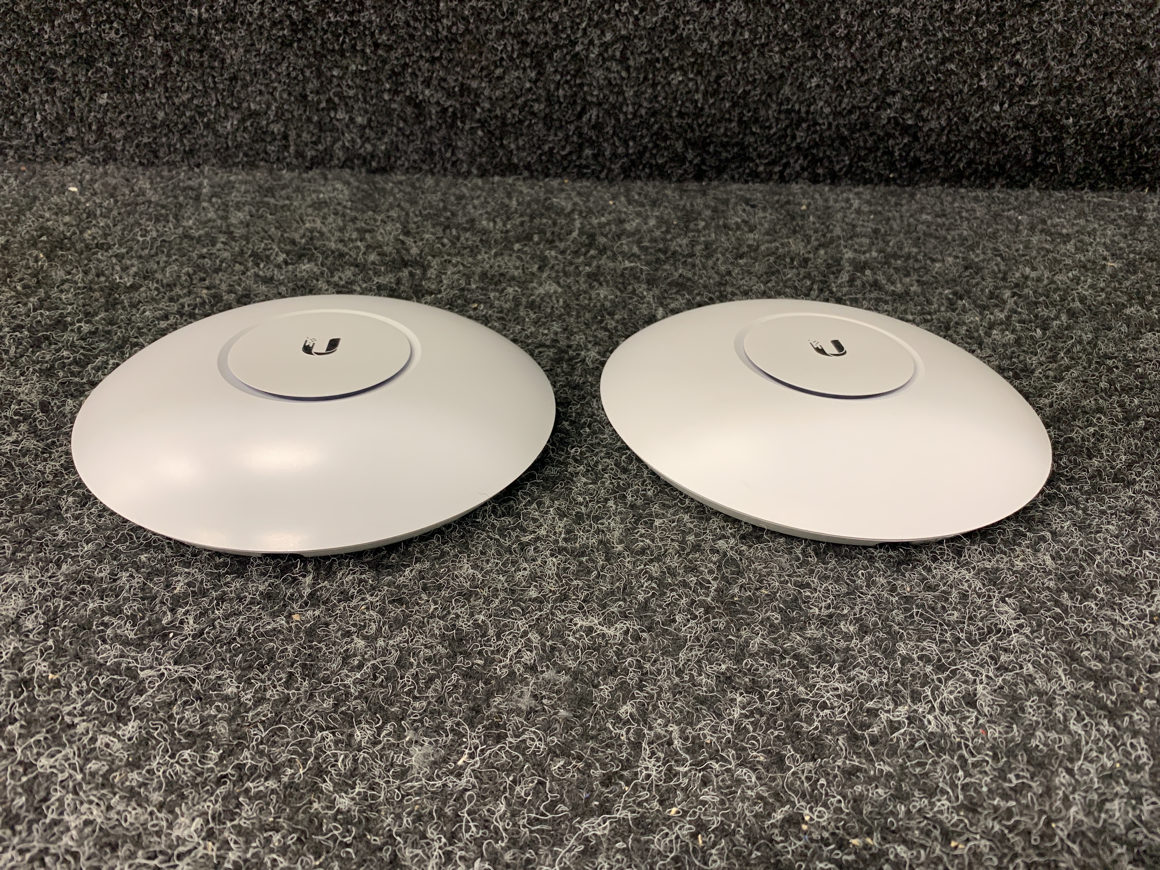 2 st accesspunkter Unifi UAP-AC-PRO - Auktioner online - Nätauktioner ...
