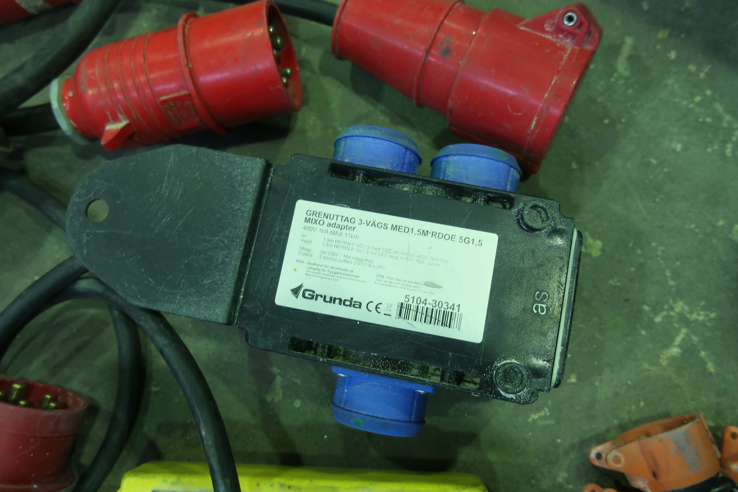 Junction boxes 16A / 220 - PS Auction - We value the future - Largest ...