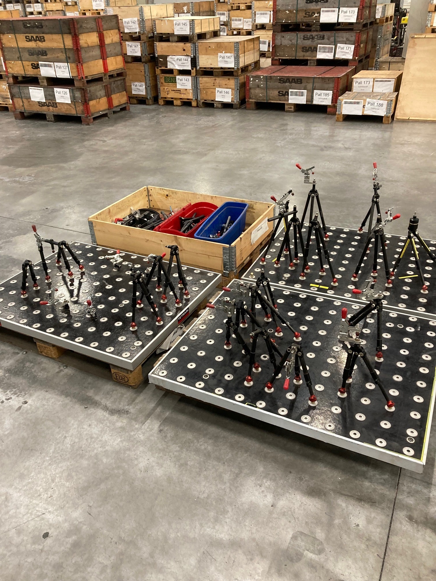 Modulära fixturer Tetrafix med tillbehör - Auktioner online ...