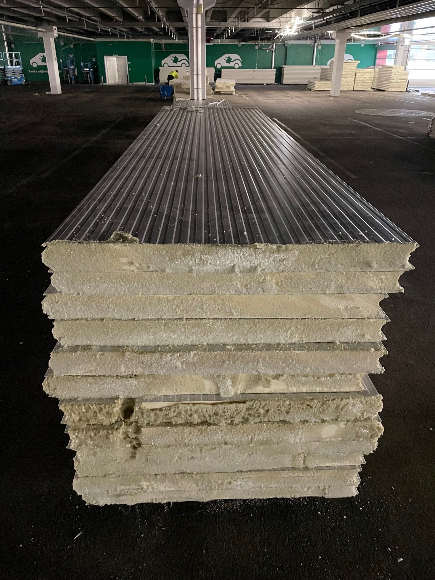 Kingspan KS 1200 AB Sandwichpaneler, ca 500 kvm - Auktioner online ...