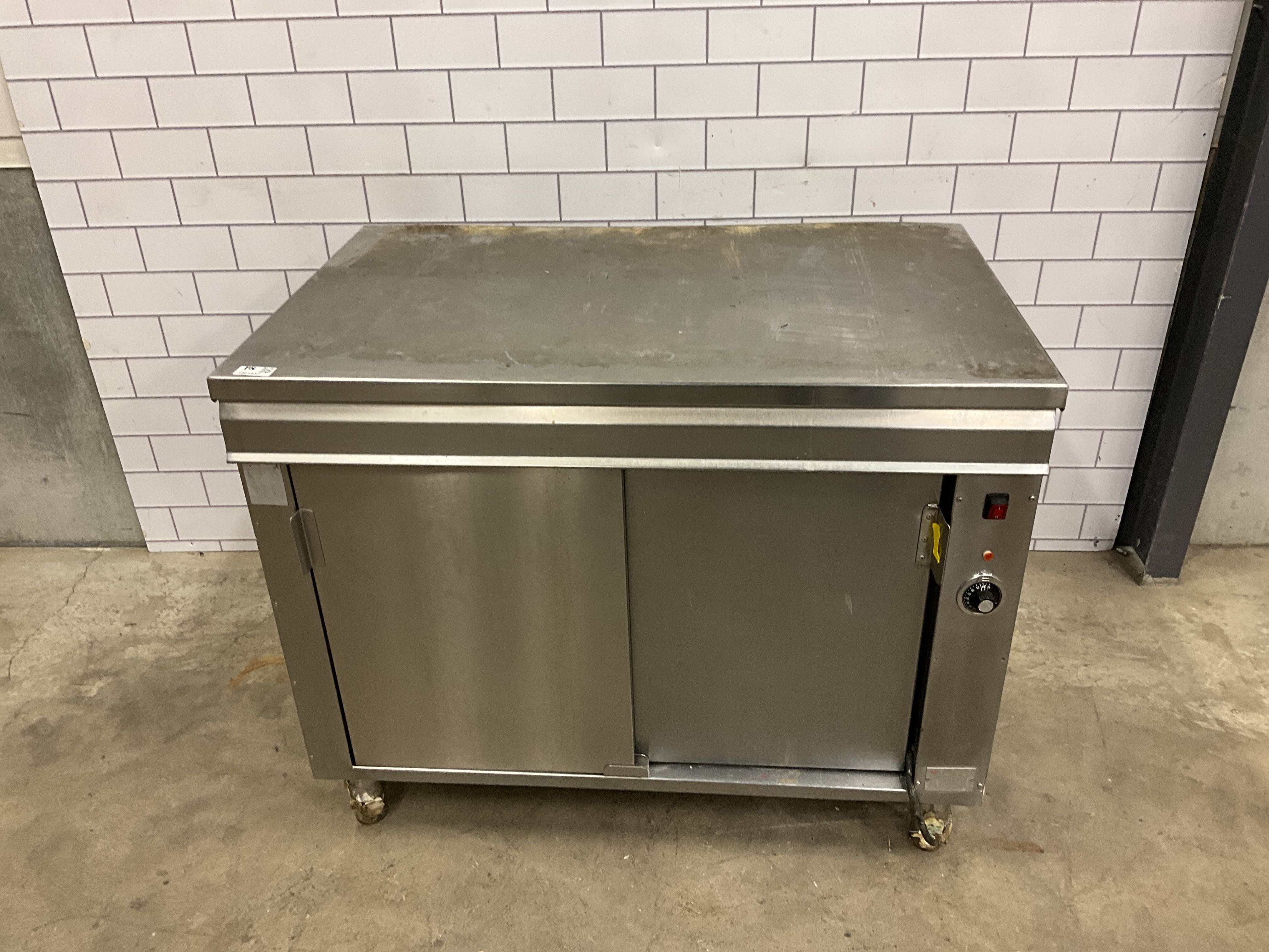Stainless steel heating bench - PS Auction - We value the future ...