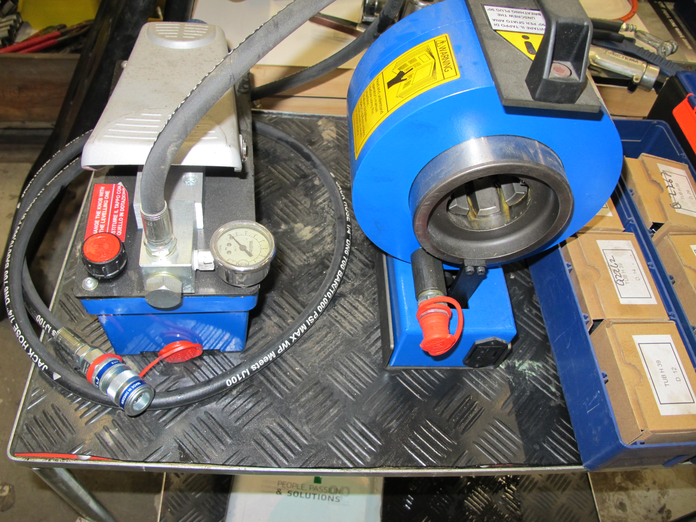 Hydraulpress Tubomatic H47PM inkl backar - Auktioner online ...