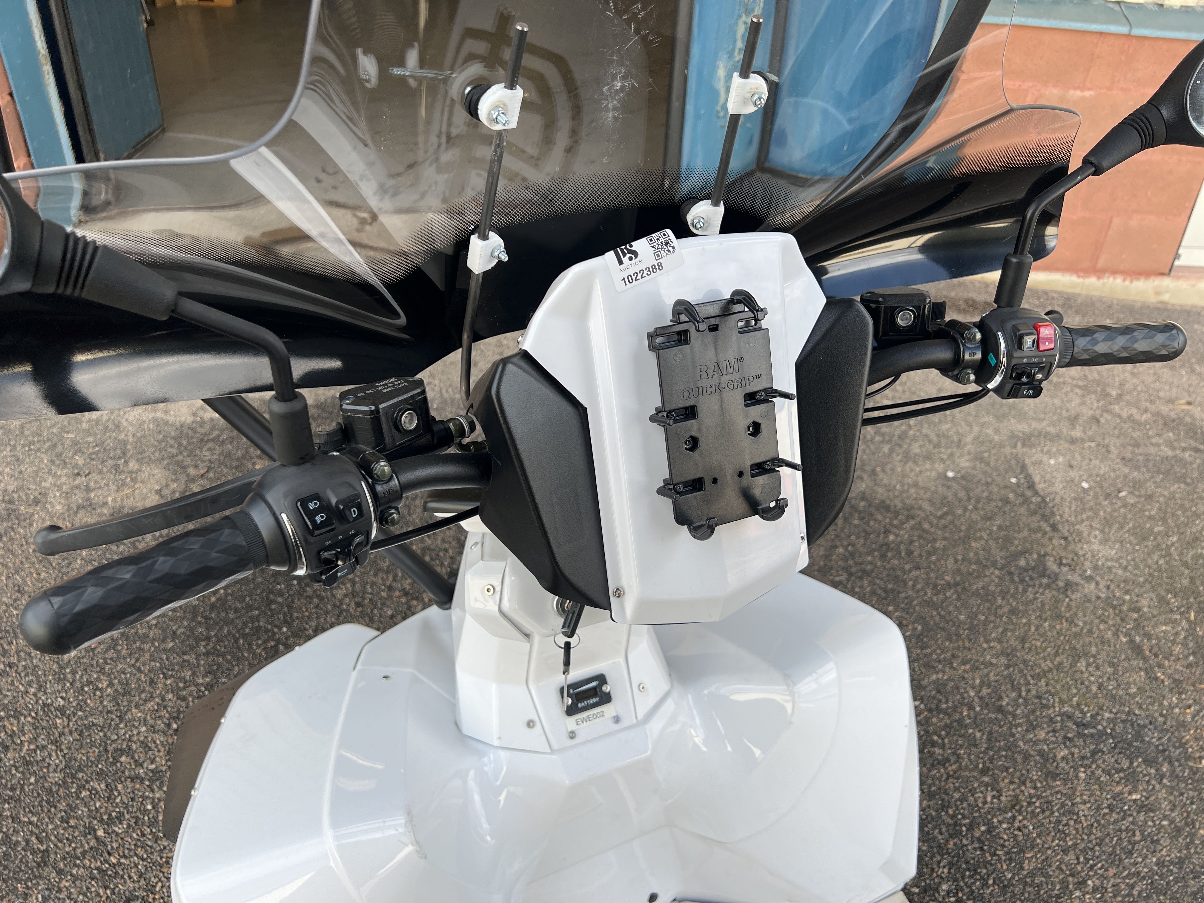 Electric quadricycle Ellwee test vehicle - PS Auction - We value the ...