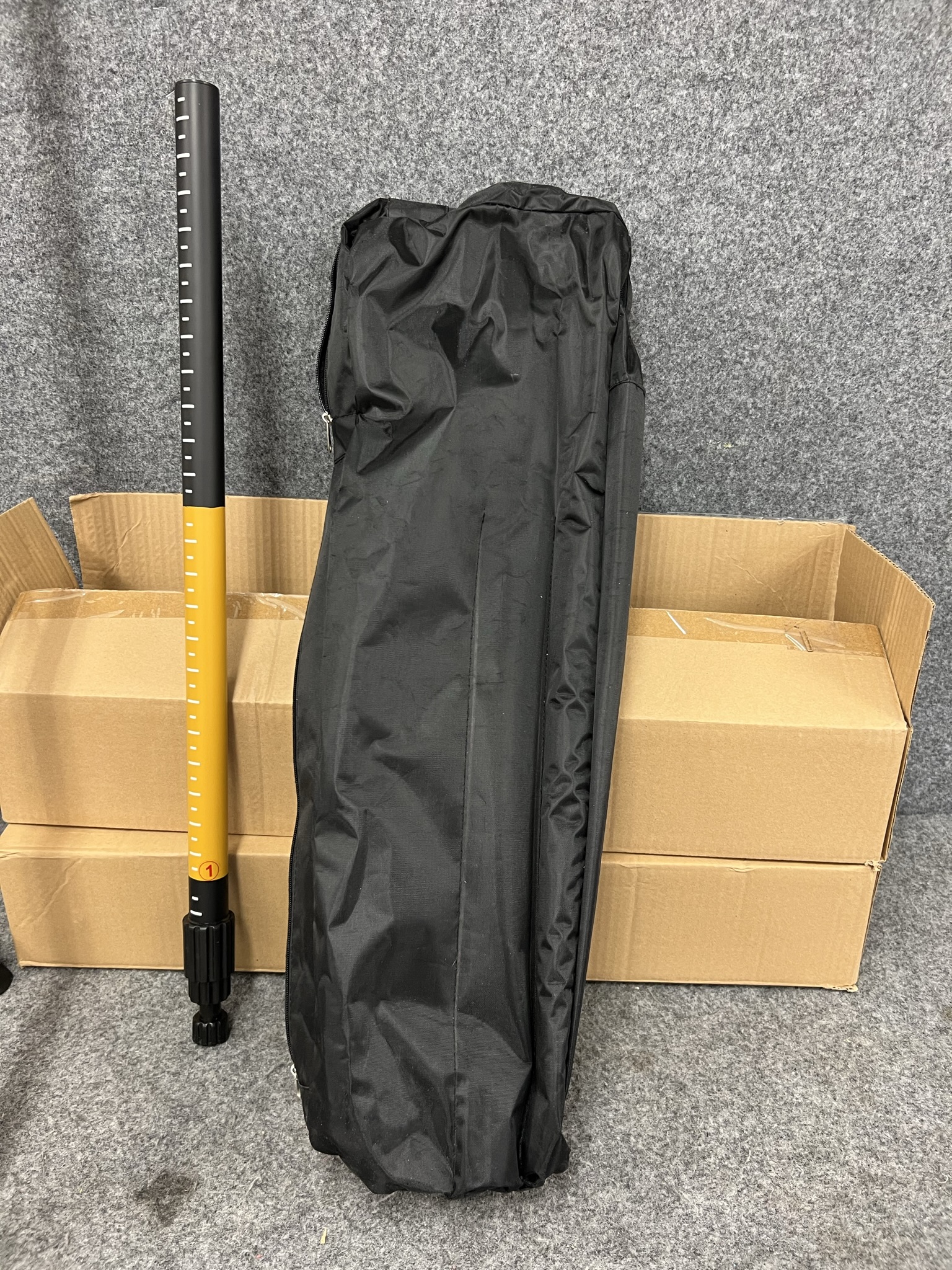 Extension stand with tripod 2 pieces - PS Auction - We value the future ...