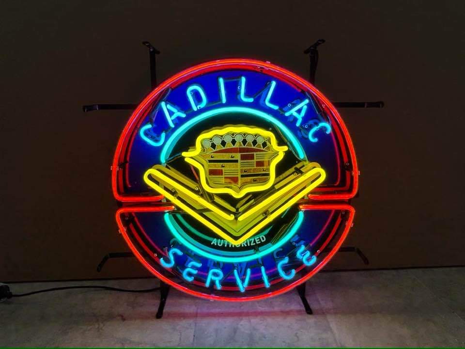 Cadillac service neon sign 60x60 cm - PS Auction - We value the future ...