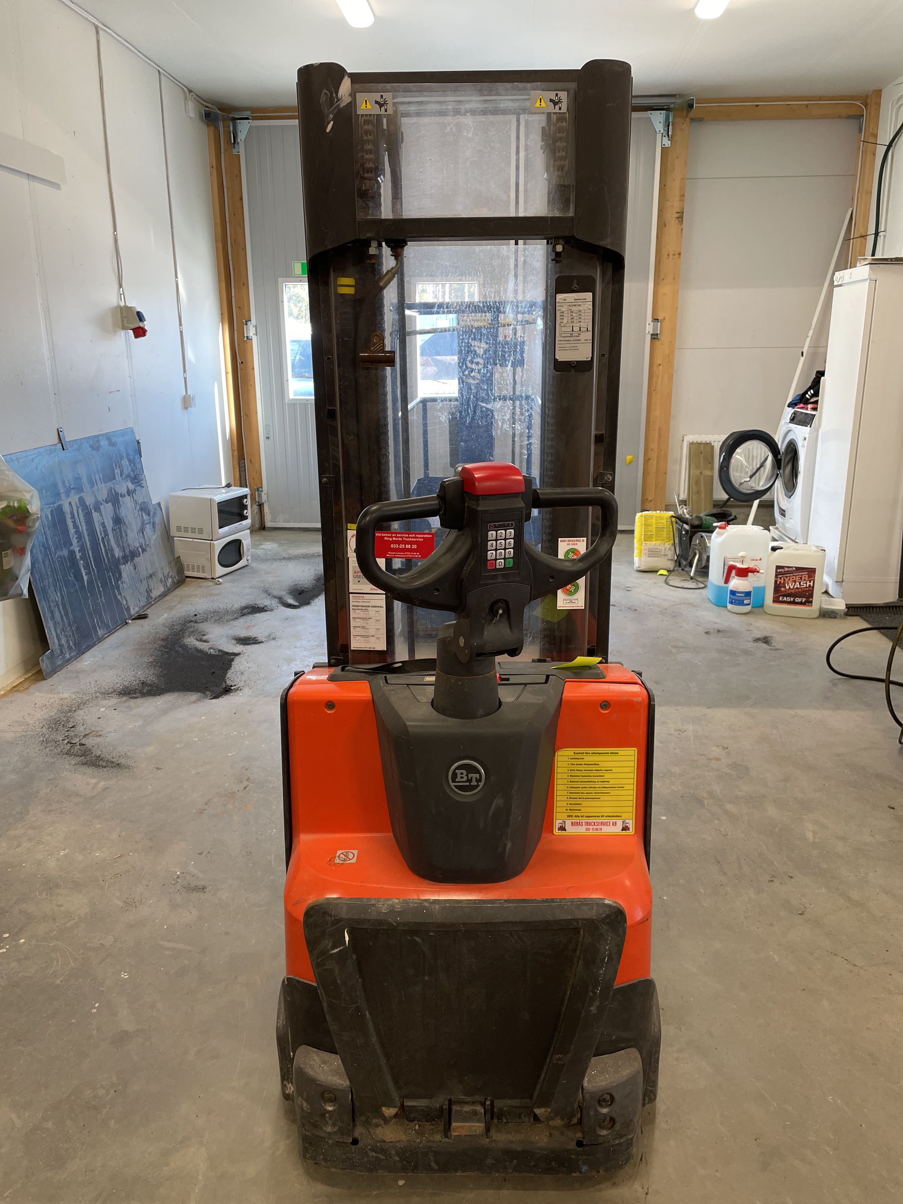 Stand stacker BT 120L - PS Auction - We value the future - Largest in ...