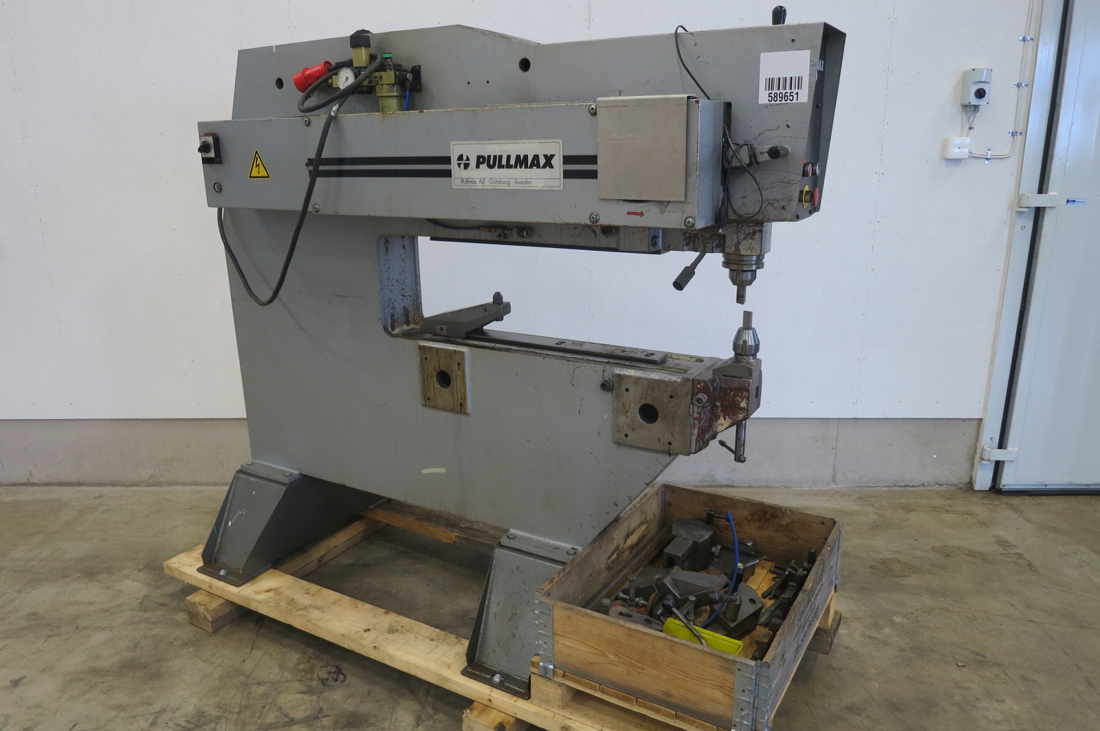Sheet metal machine Pullmax P201 - PS Auction - We value the future ...
