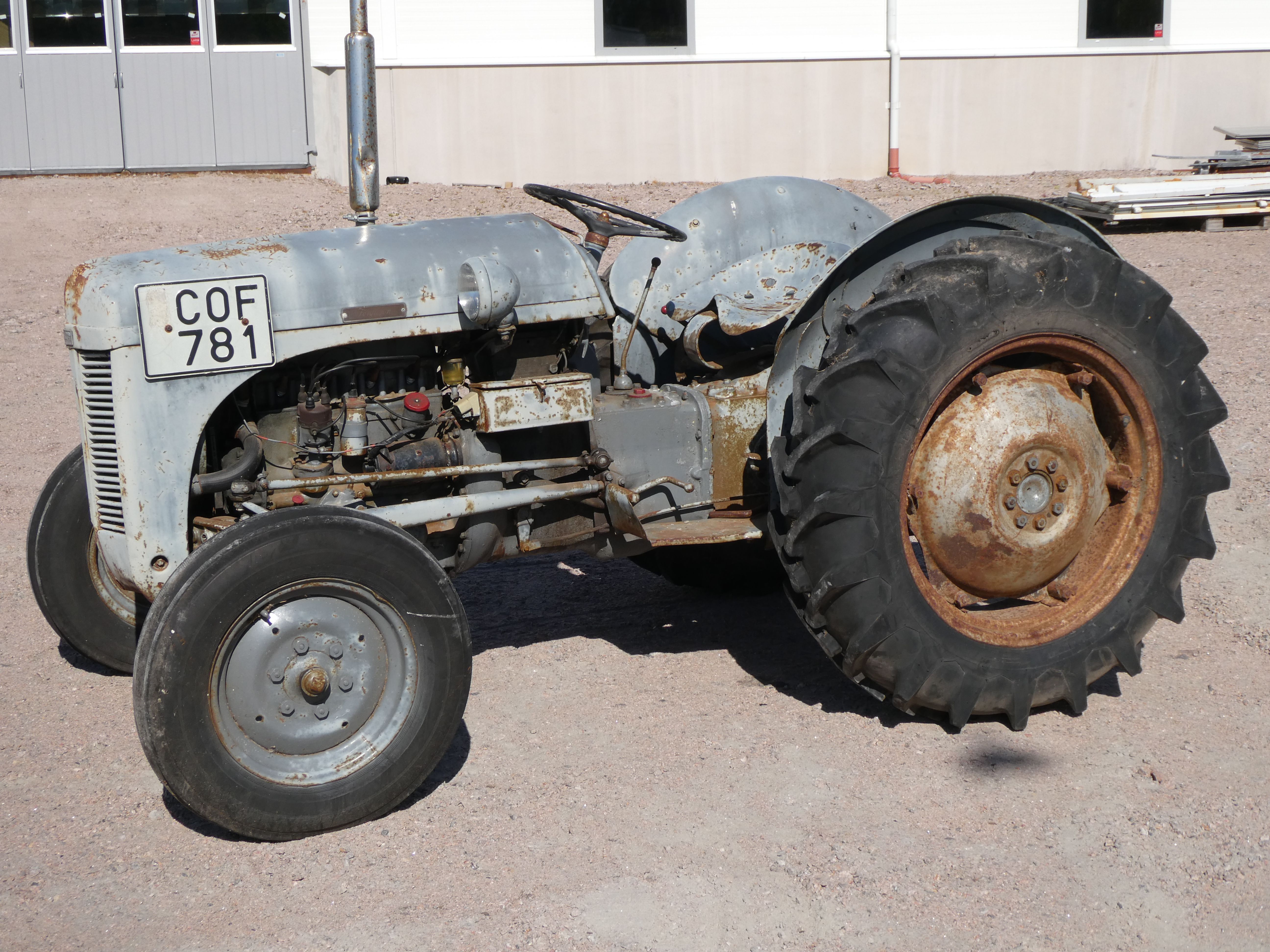 Tractor Massey Ferguson TEA 20 - PS Auction - We value the future ...