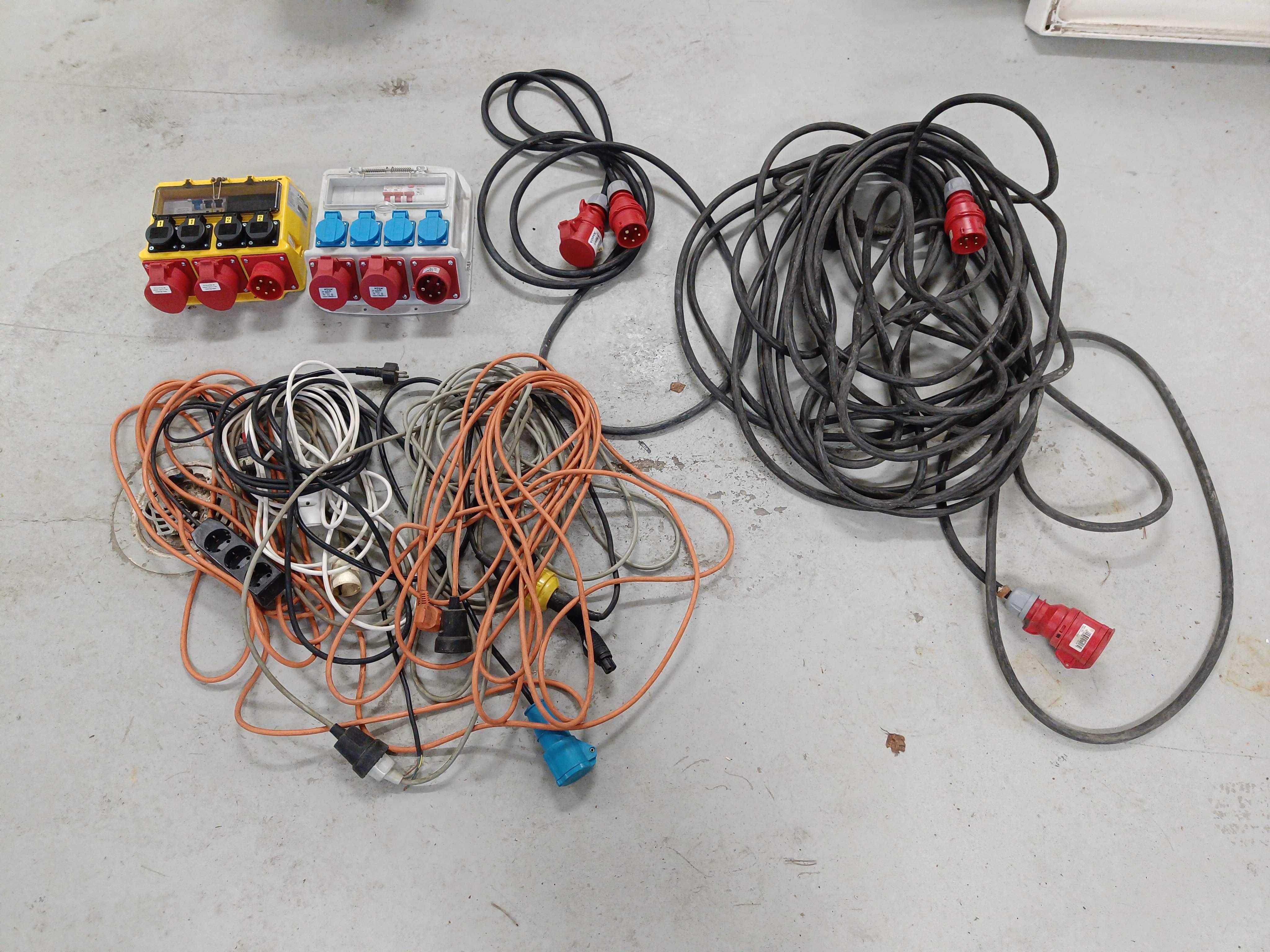 Splicing cable & Power stations - PS Auction - We value the future ...