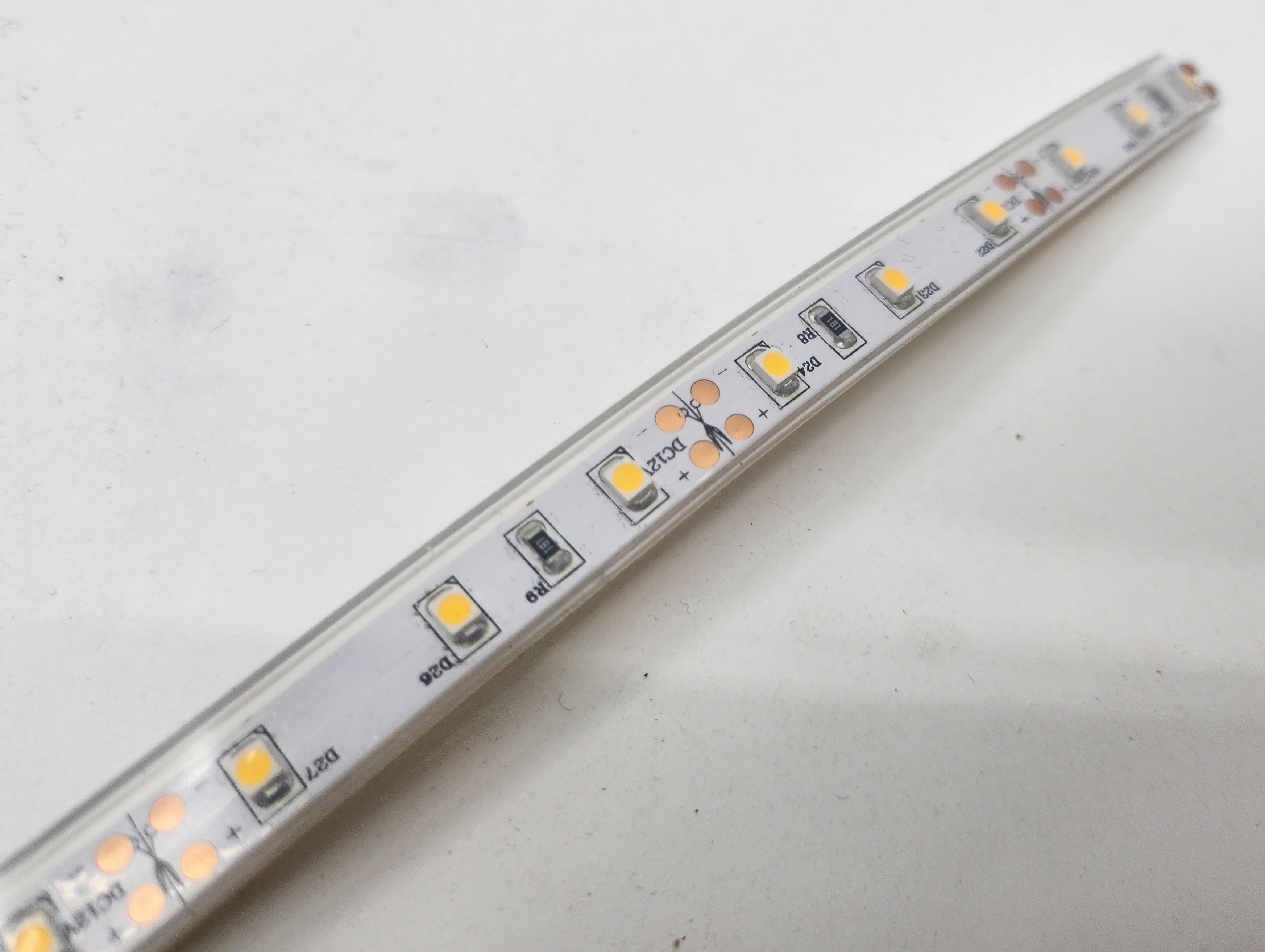 Ledlab Flex LED strip 4.8W/m. 12V, IP65, 4000K - Shipping included - PS Auction - We value the ...